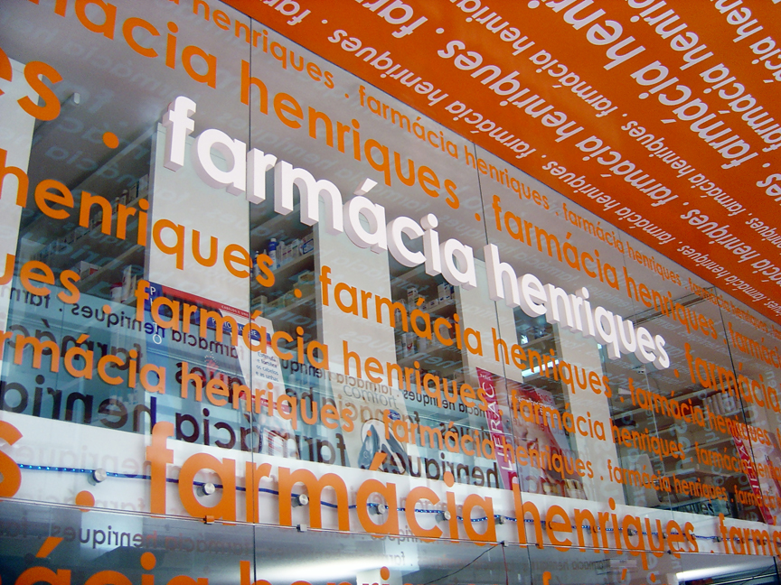 Pharmacy Henriques by PLAREN - Architizer