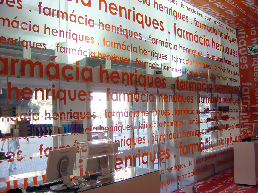 Pharmacy Henriques by PLAREN - Architizer
