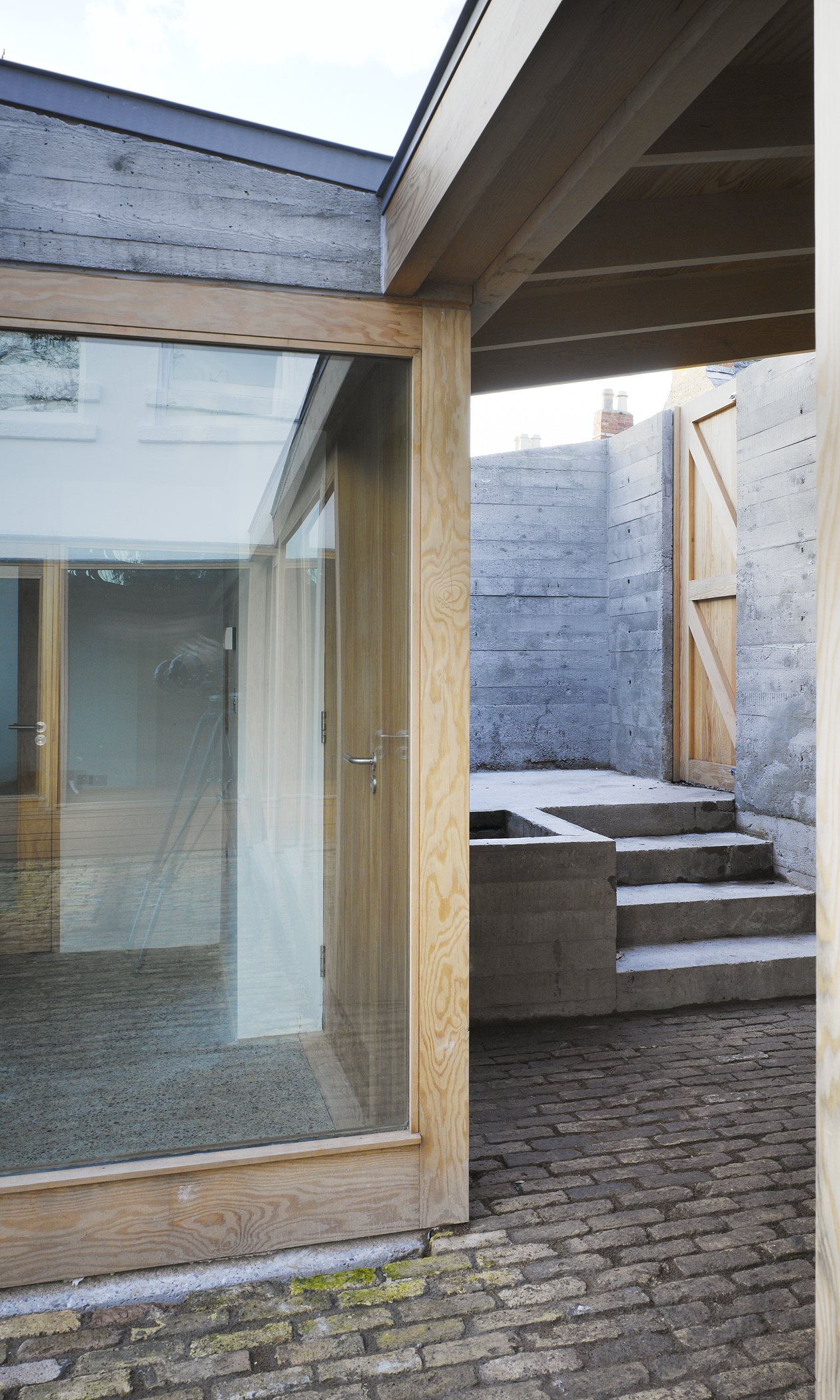 Laneway Wall Garden House by Donaghy & Dimond Architects - Architizer