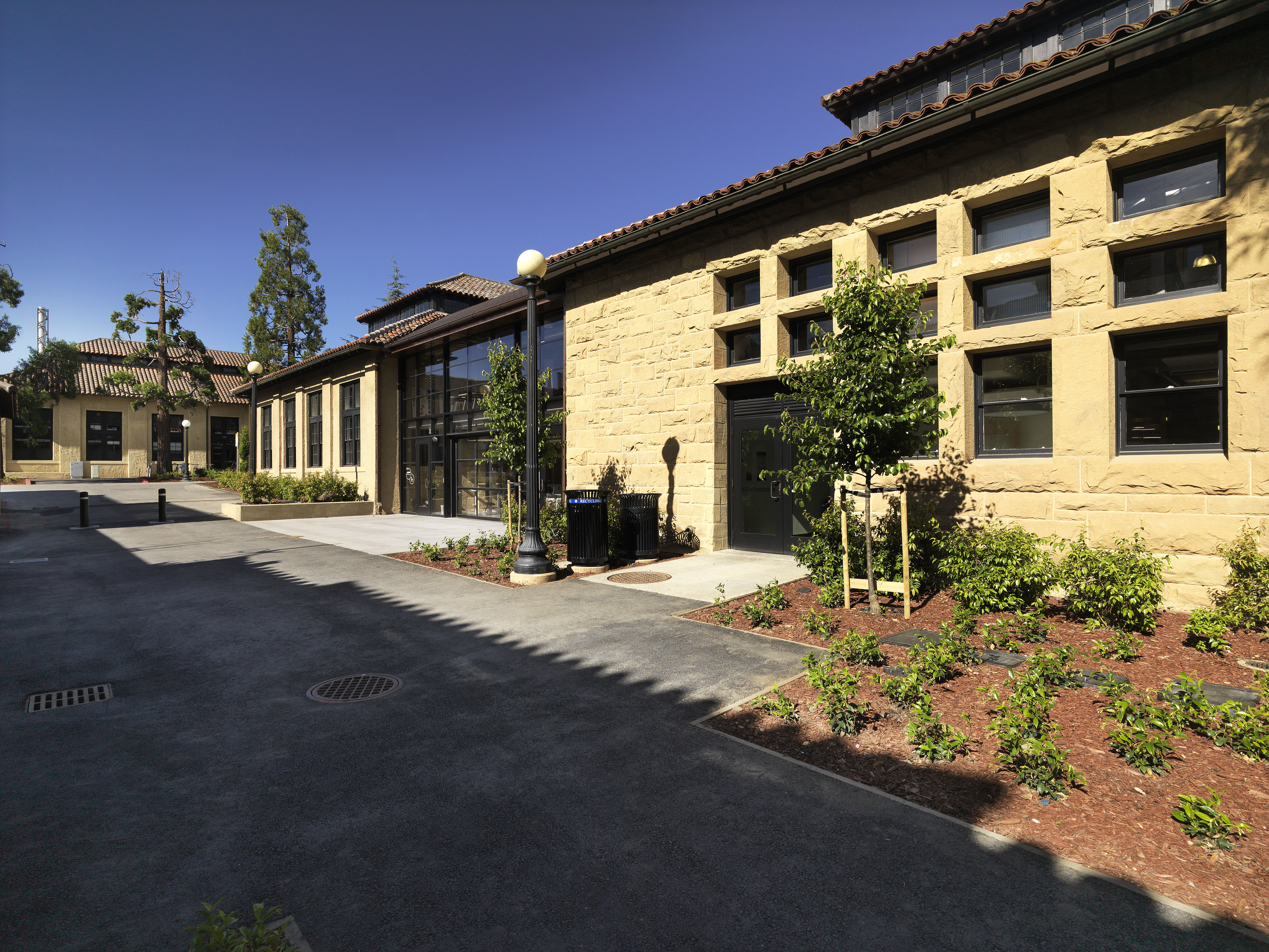 d.School, Stanford University by CAW Architects - Architizer