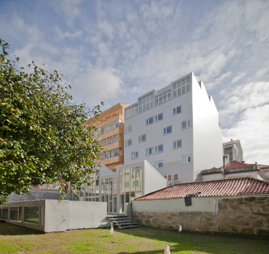 N S de Fátima Building by Pedro Mendes Arquitectos - Architizer