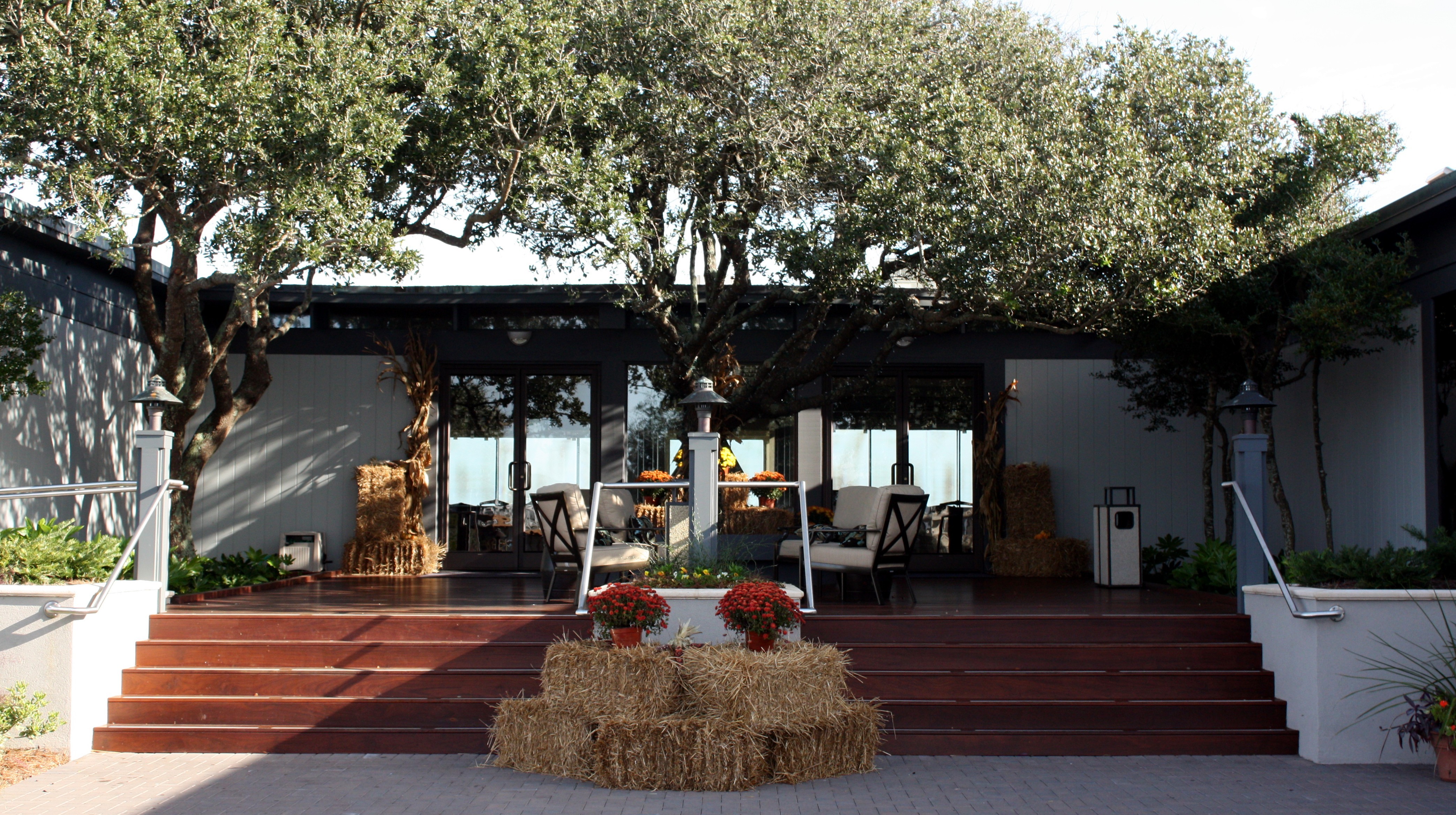 Figure Eight Yacht Club by Cothran Harris Architecture - Architizer