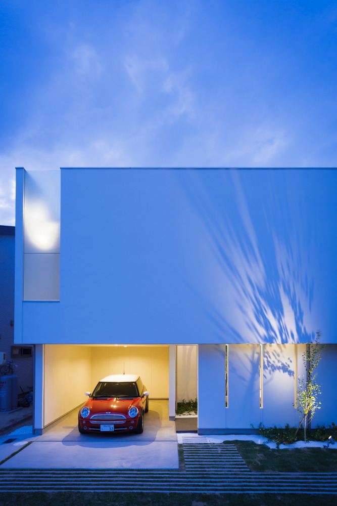 LIGHT COURT HOUSE by MITSUTOSHI OKAMOTO ARCHITECT OFFICE - Architizer