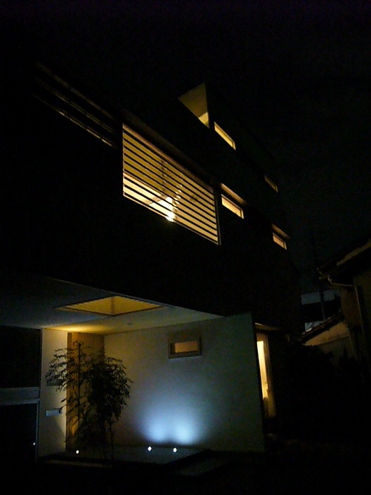 RIVER PARK HOUSE by MITSUTOSHI OKAMOTO ARCHITECT OFFICE - Architizer