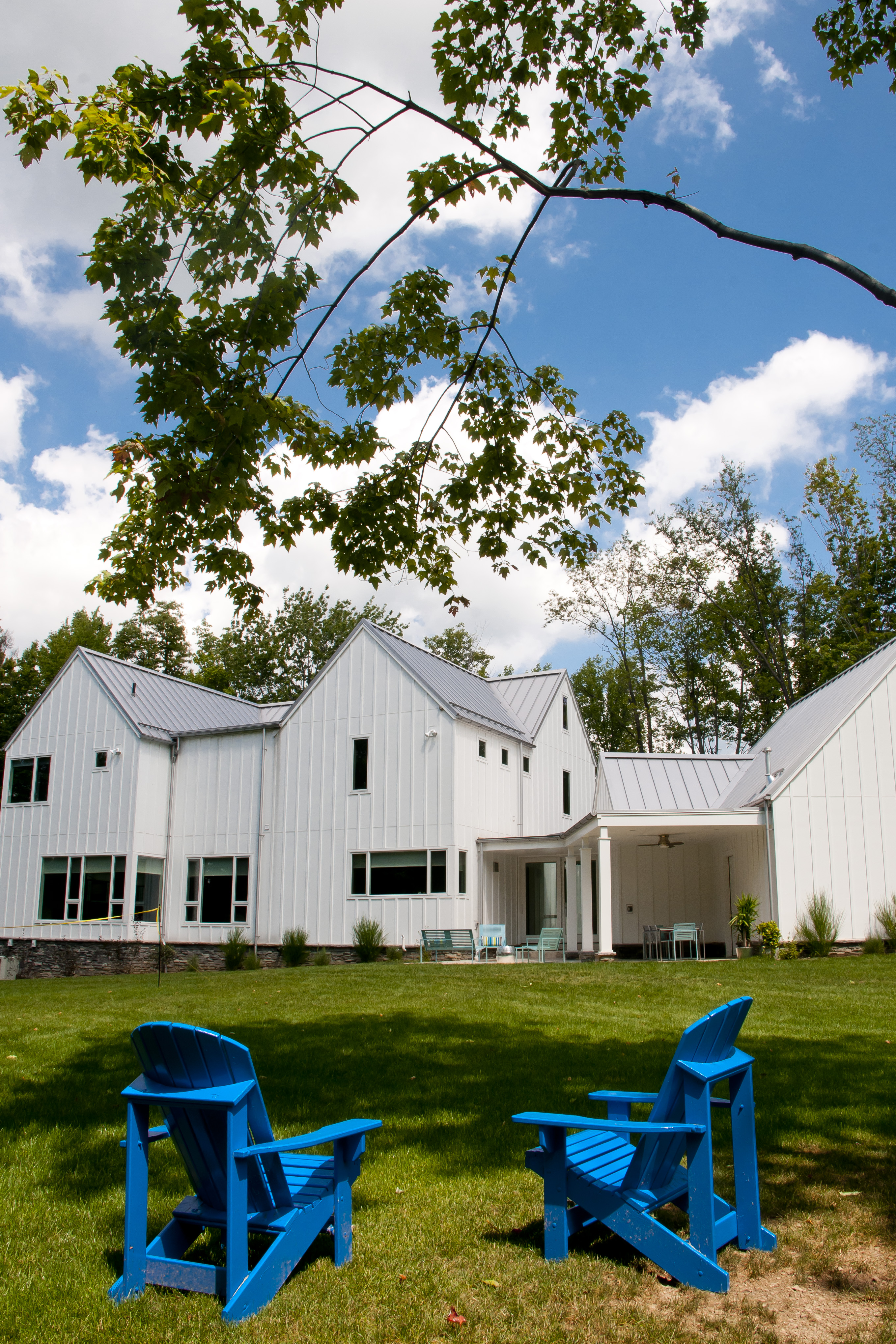 2sons acres modern farmhouse by lee CALISTI architecture+design ...