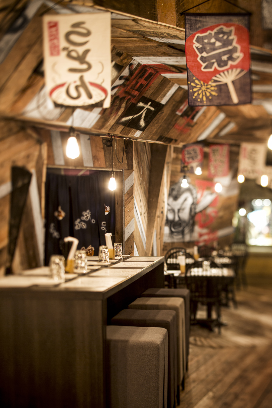 Izakaya Kinoya by Jean de Lessard - Architizer