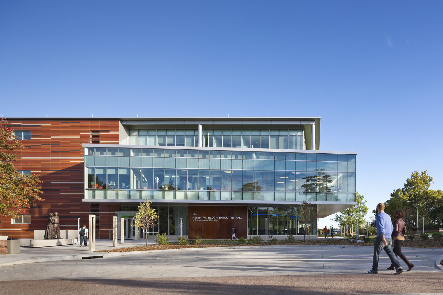 The Henry W. Bloch Executive Hall for Entrepreneurship and Innovation ...