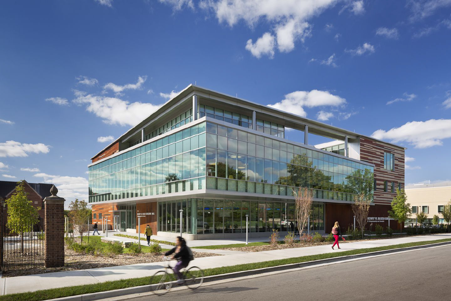 The Henry W. Bloch Executive Hall for Entrepreneurship and Innovation ...