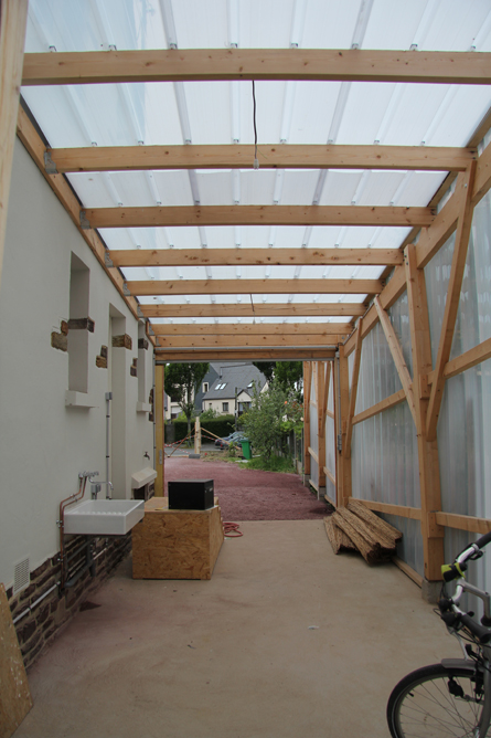 TRANSLUCENT GARAGE by MNM architectes - Architizer