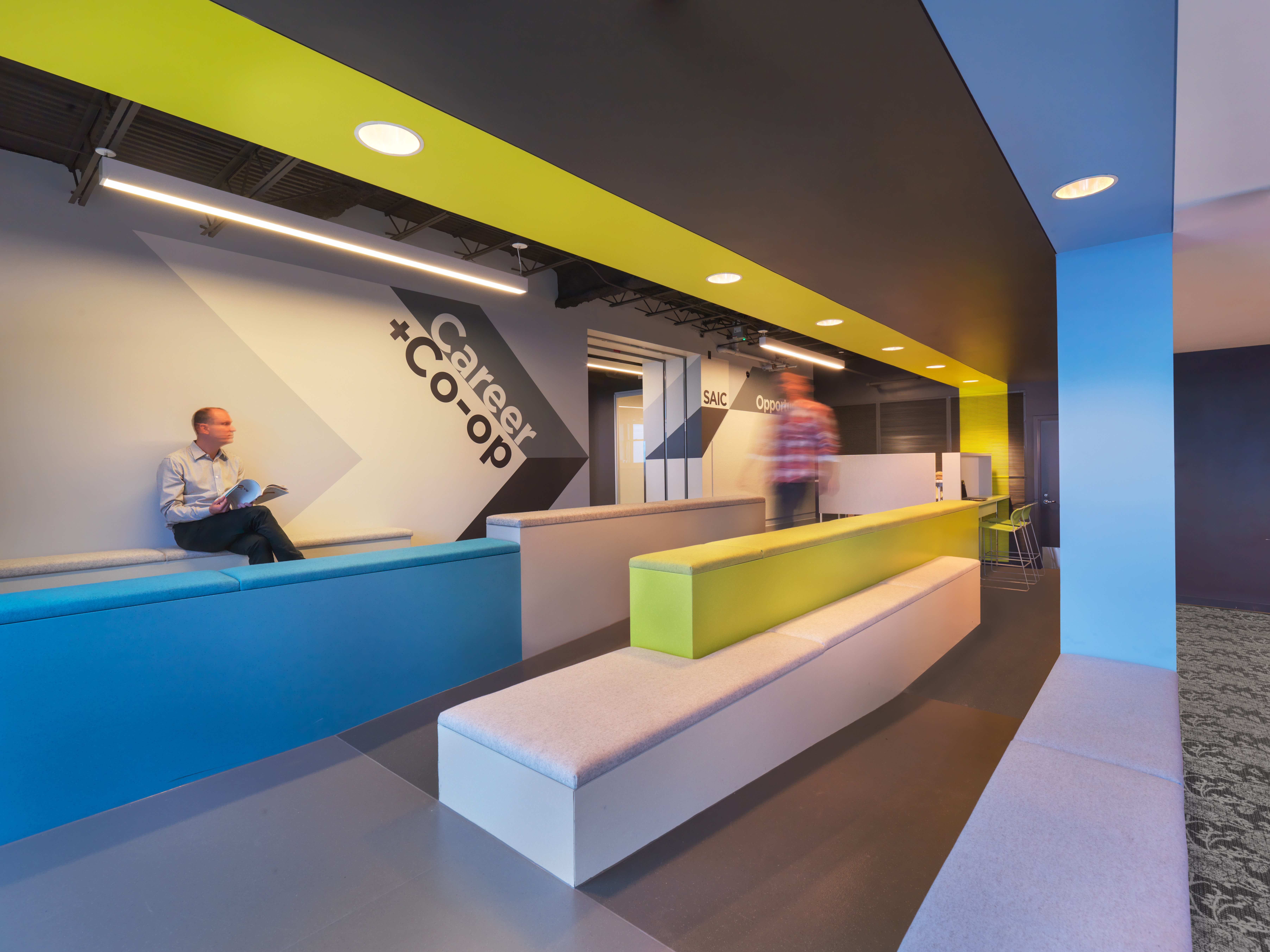 Westfield Old Orchard Glass Cube by JGMA - Architizer