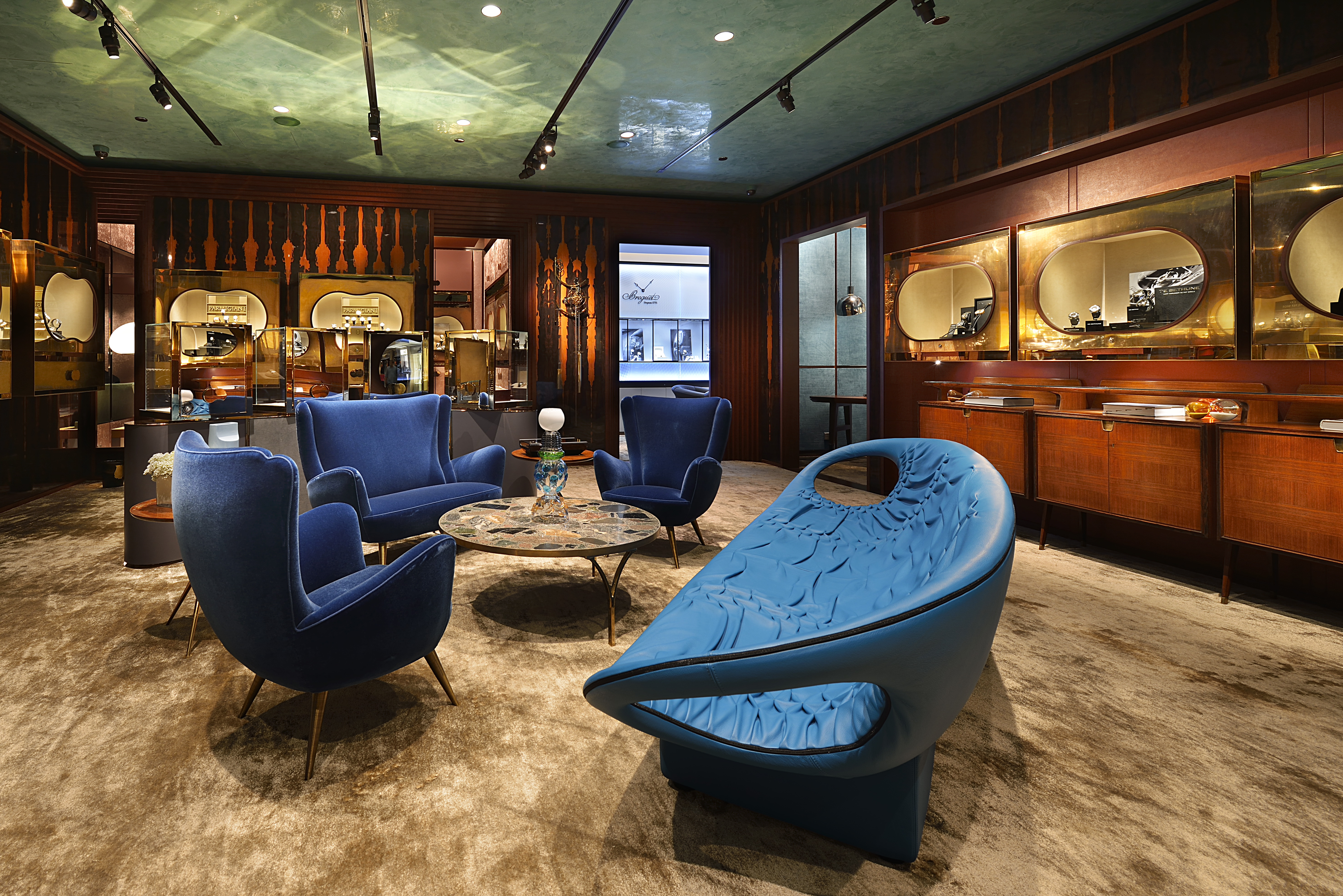 Manhattan Bar by Distillery Studio - Architizer