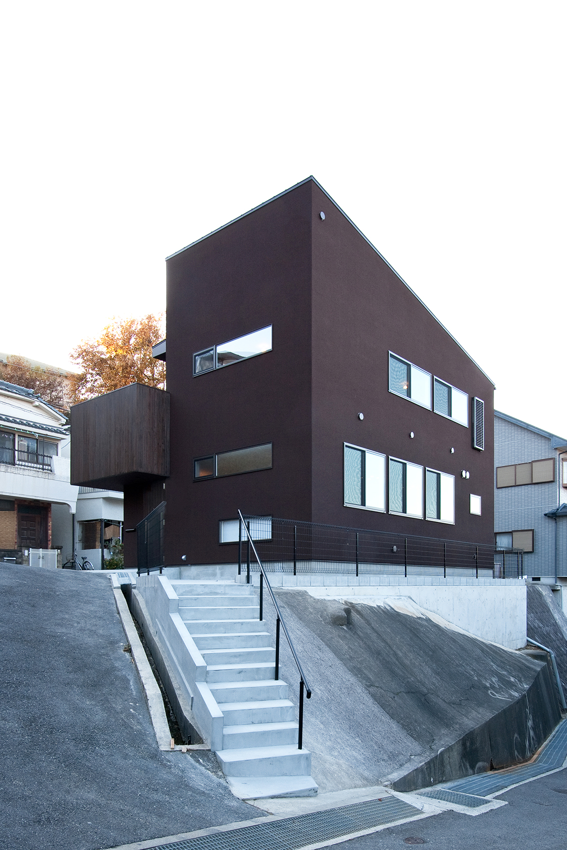 Akashi okuradani F House by LOVE DESIGN HOMES - Architizer