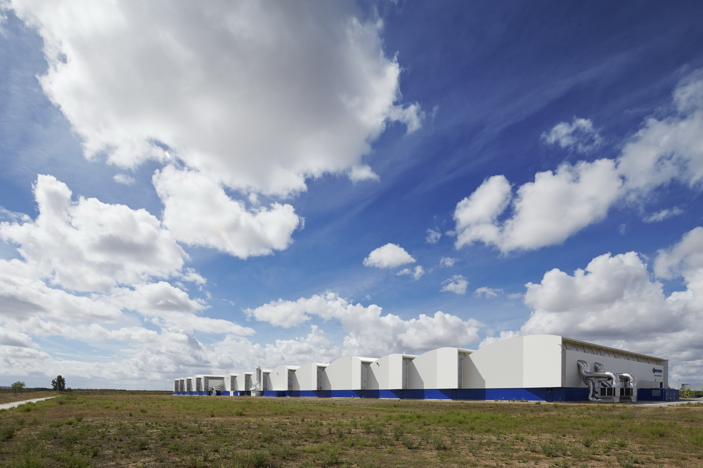 Embraer facilities by A. Burmester Arquitectos Associados - Architizer