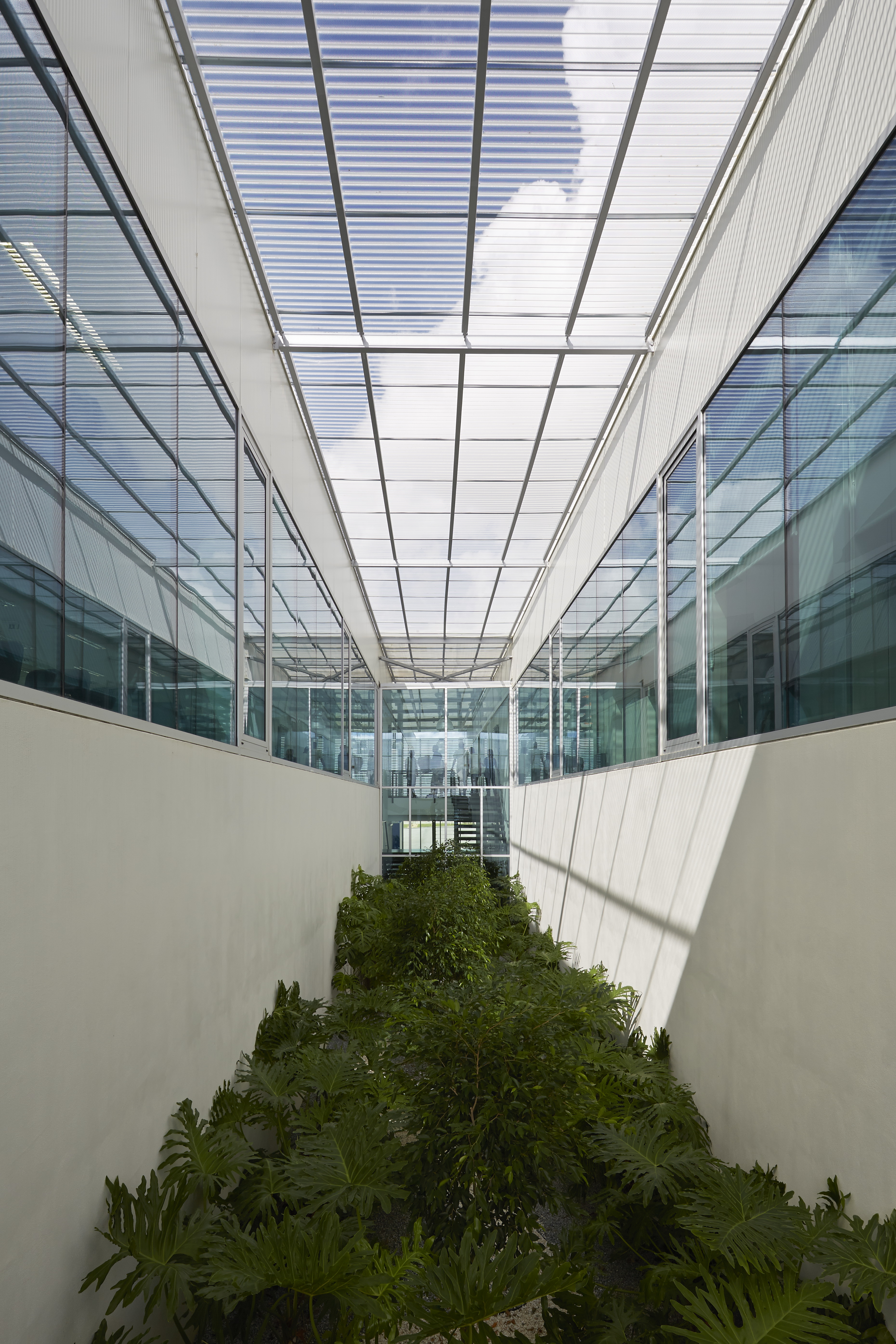 Embraer facilities by A. Burmester Arquitectos Associados - Architizer