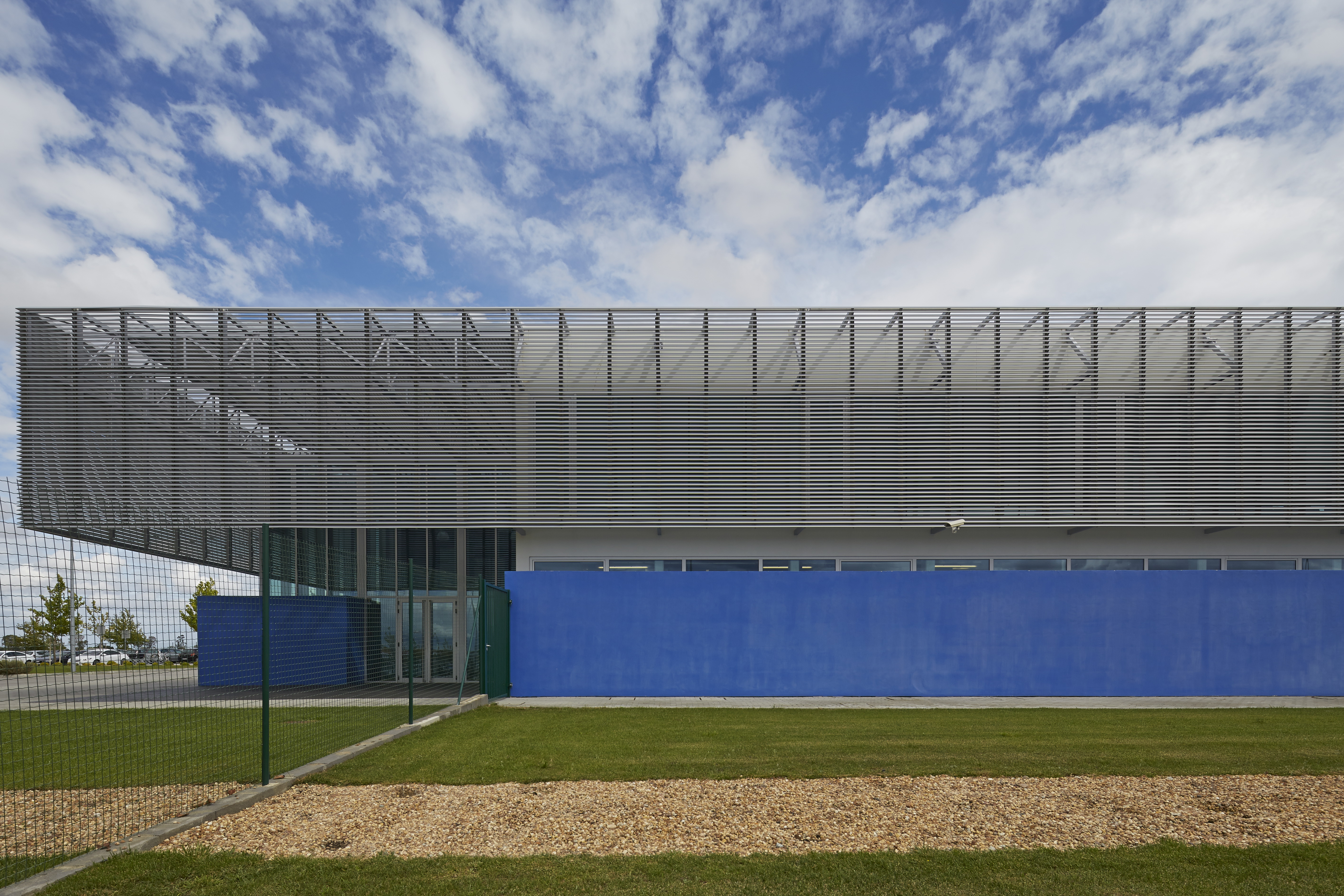 Embraer facilities by A. Burmester Arquitectos Associados - Architizer