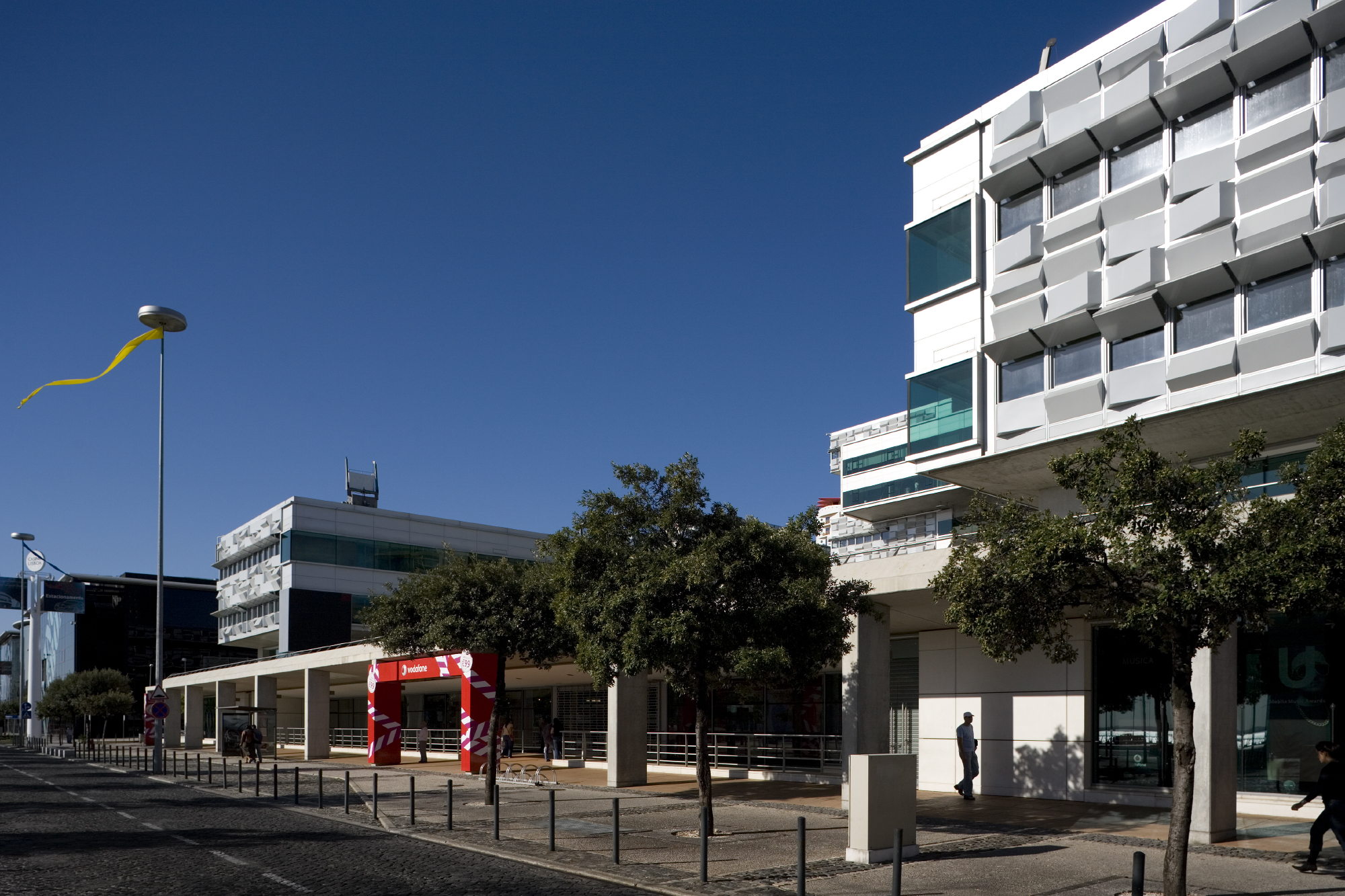 Vodafone Headquarters by A. Burmester Arquitectos Associados - Architizer