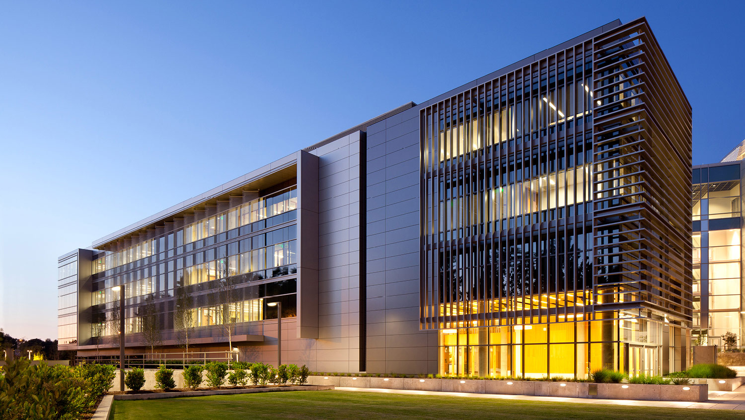 University of Oregon - Ford Alumni Center by TVA Architects - Architizer