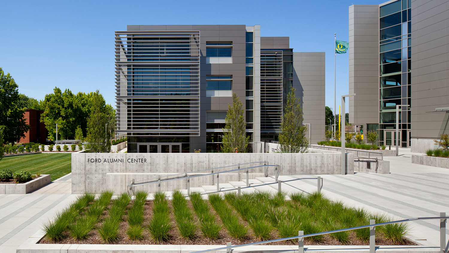 Idea 1004767: University of Oregon - Ford Alumni Center by TVA ...