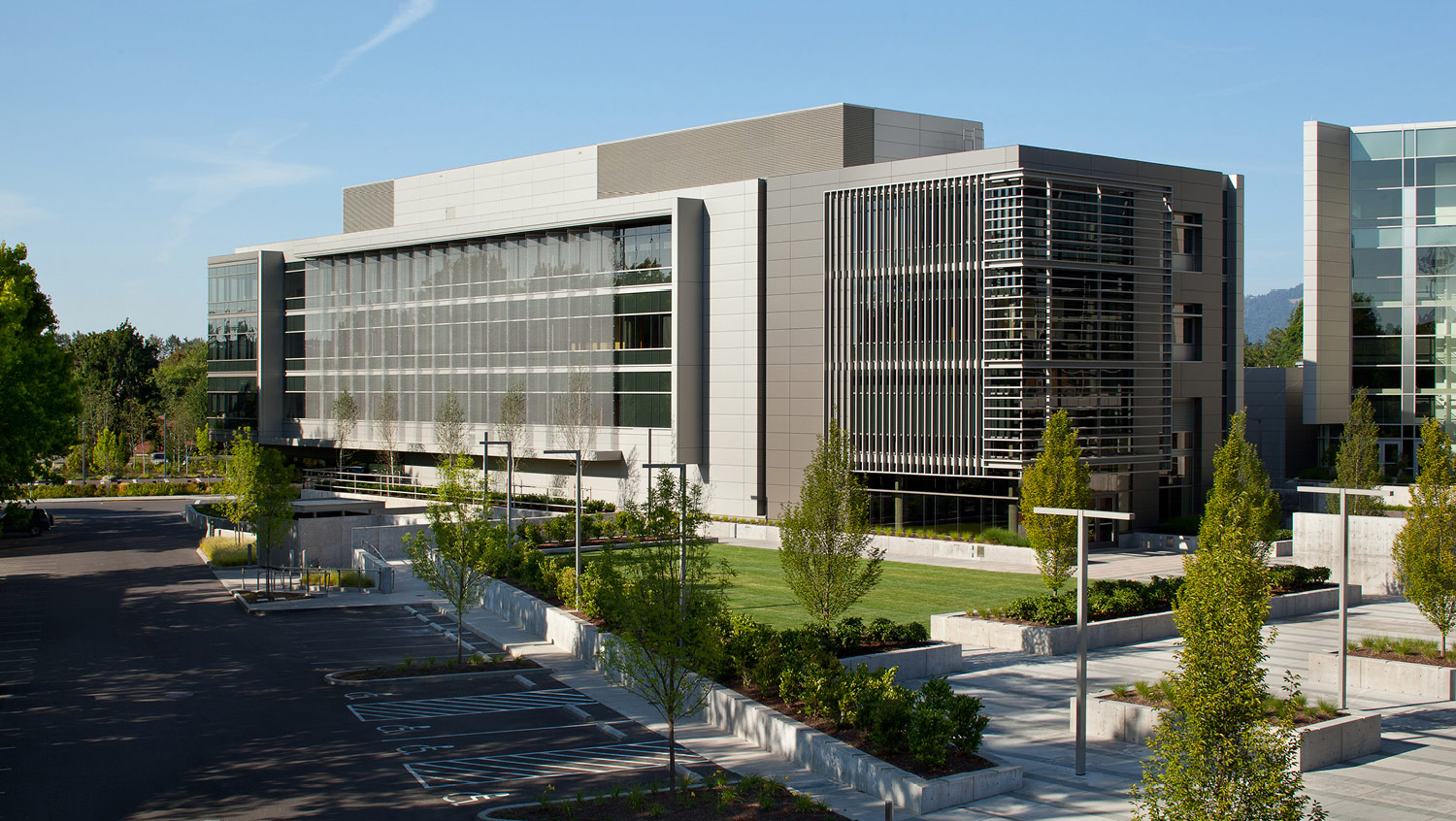 University of Oregon - Ford Alumni Center by TVA Architects - Architizer