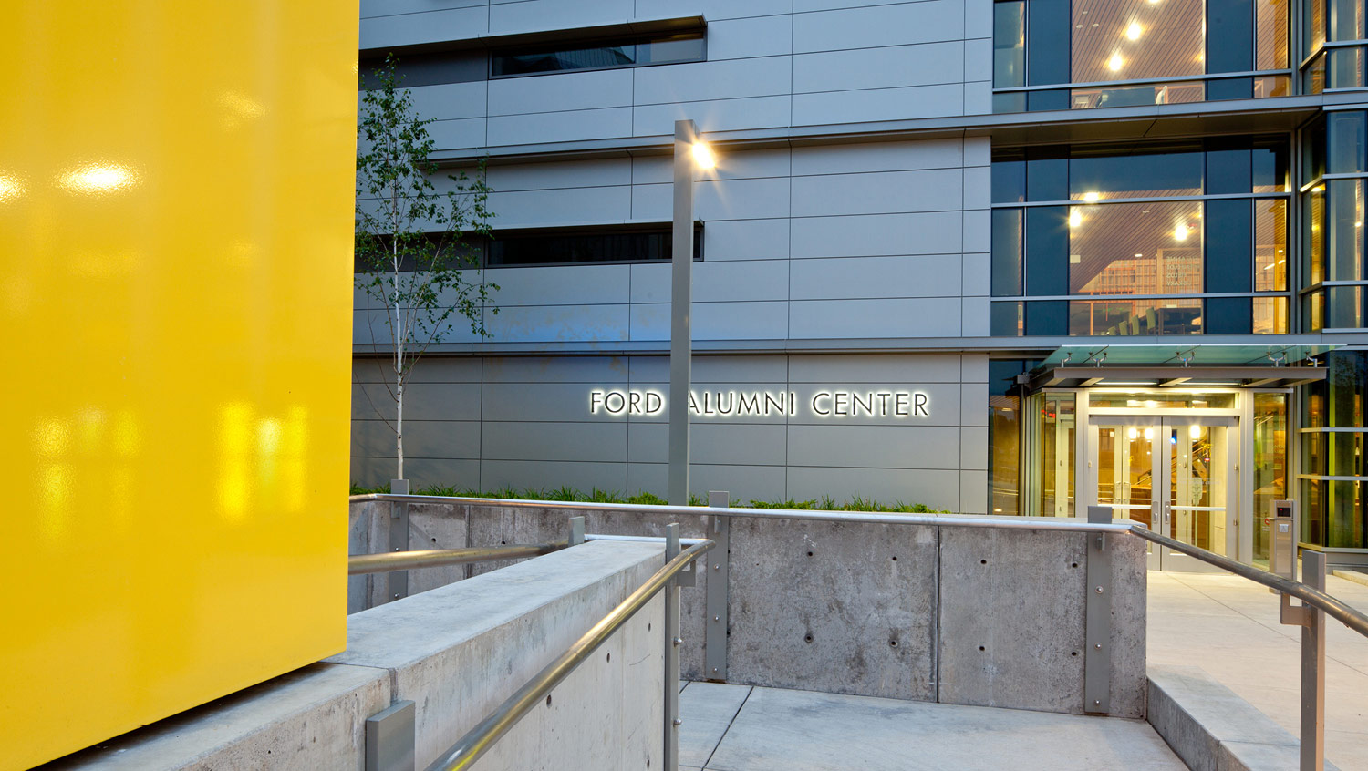 University of Oregon - Ford Alumni Center by TVA Architects - Architizer