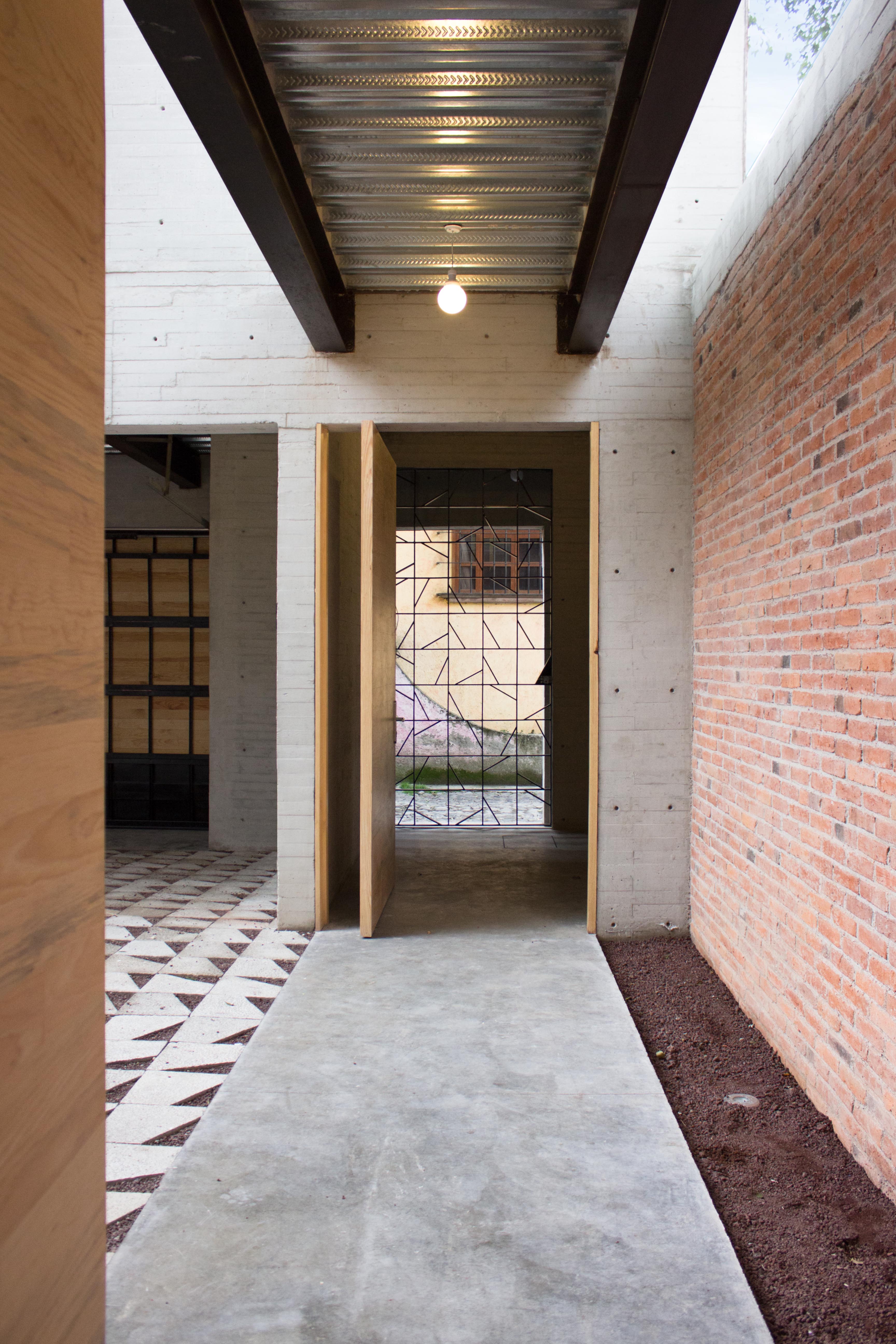 Idea 1008657: The Ash-Tree House by Ludens Mx in Mexico - Architizer