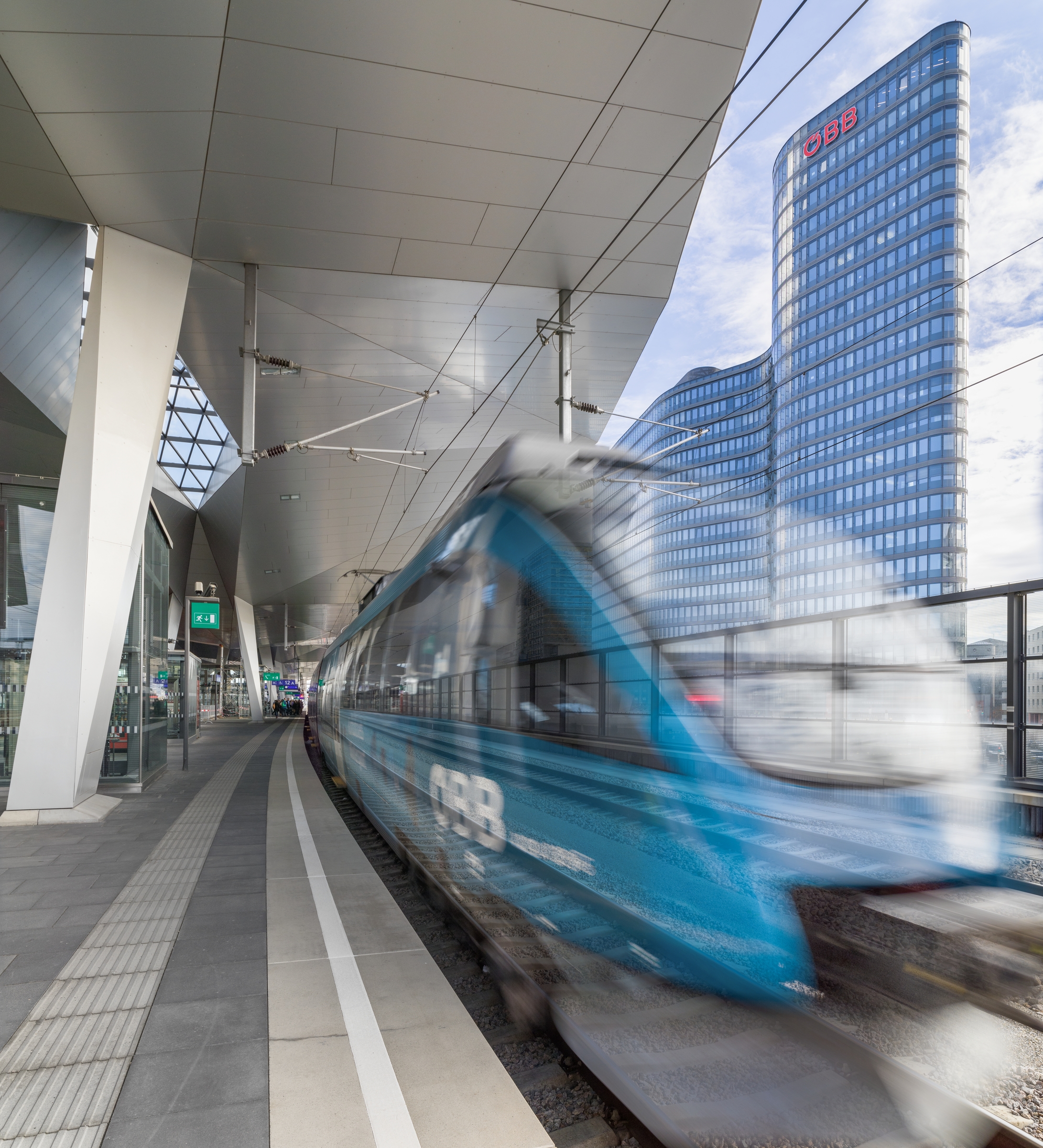 OEBB headquarters by Zechner & Zechner - Architizer