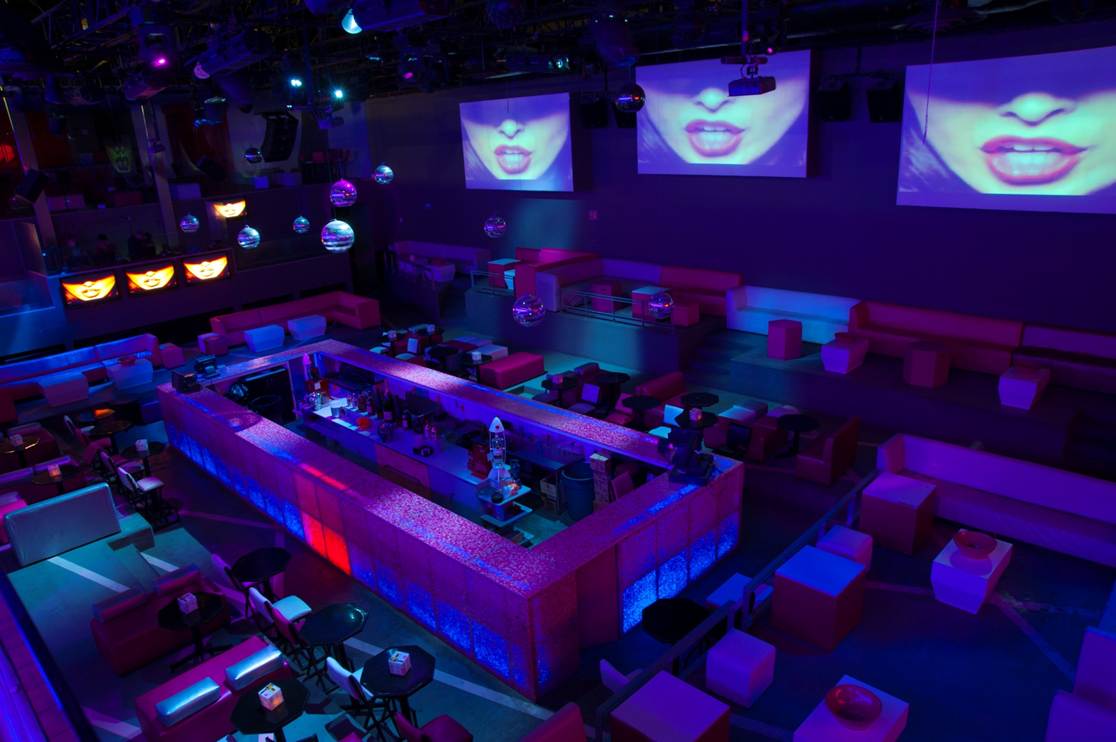 Discoteca,Bar by hidalgomashidalgo arquitectos - Architizer