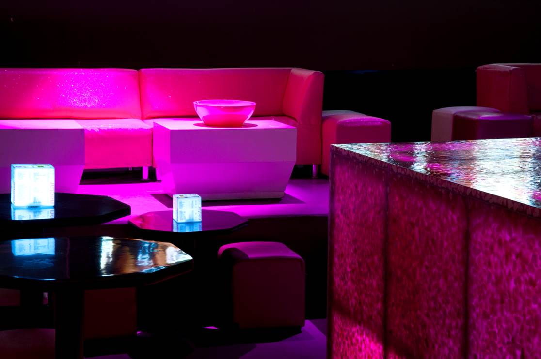 Discoteca,Bar by hidalgomashidalgo arquitectos - Architizer