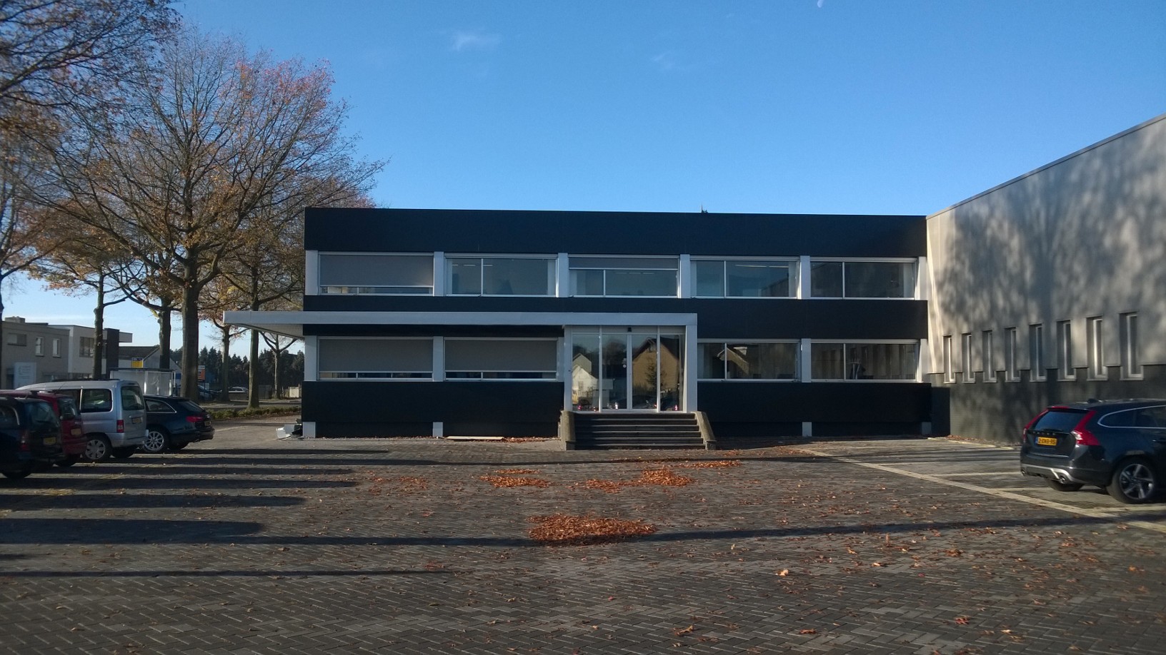 SMA office by 2architecten - Architizer