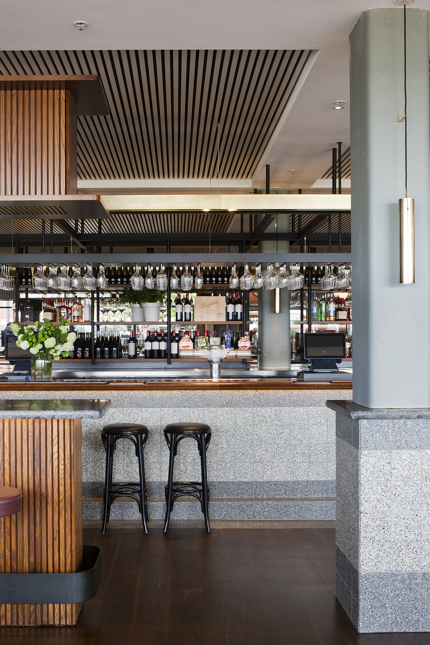 Medallion Bar by Techne Architects - Architizer