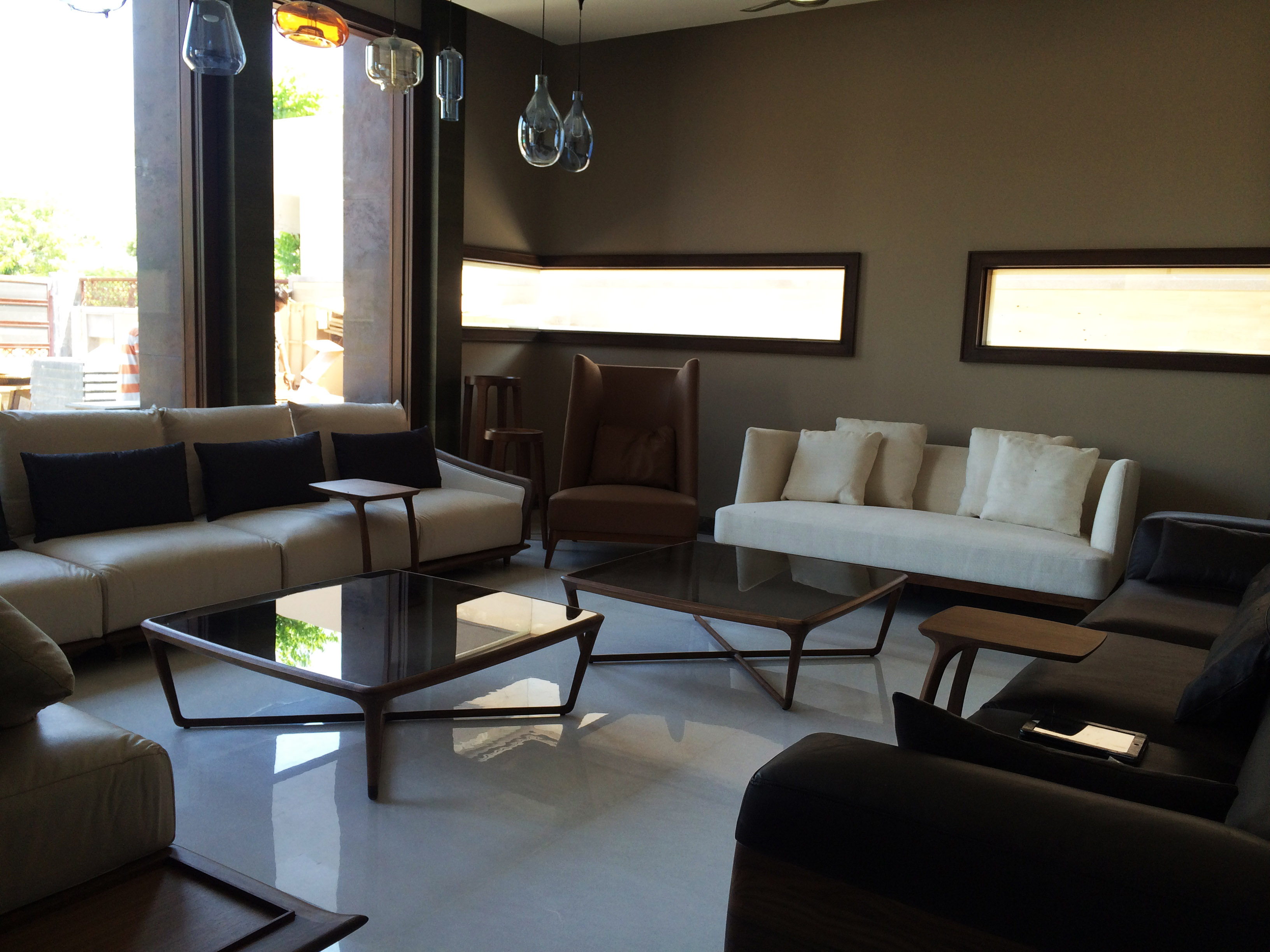 Floating Cube Residence by Shantanu Garg Design by Shantanu Garg Design ...