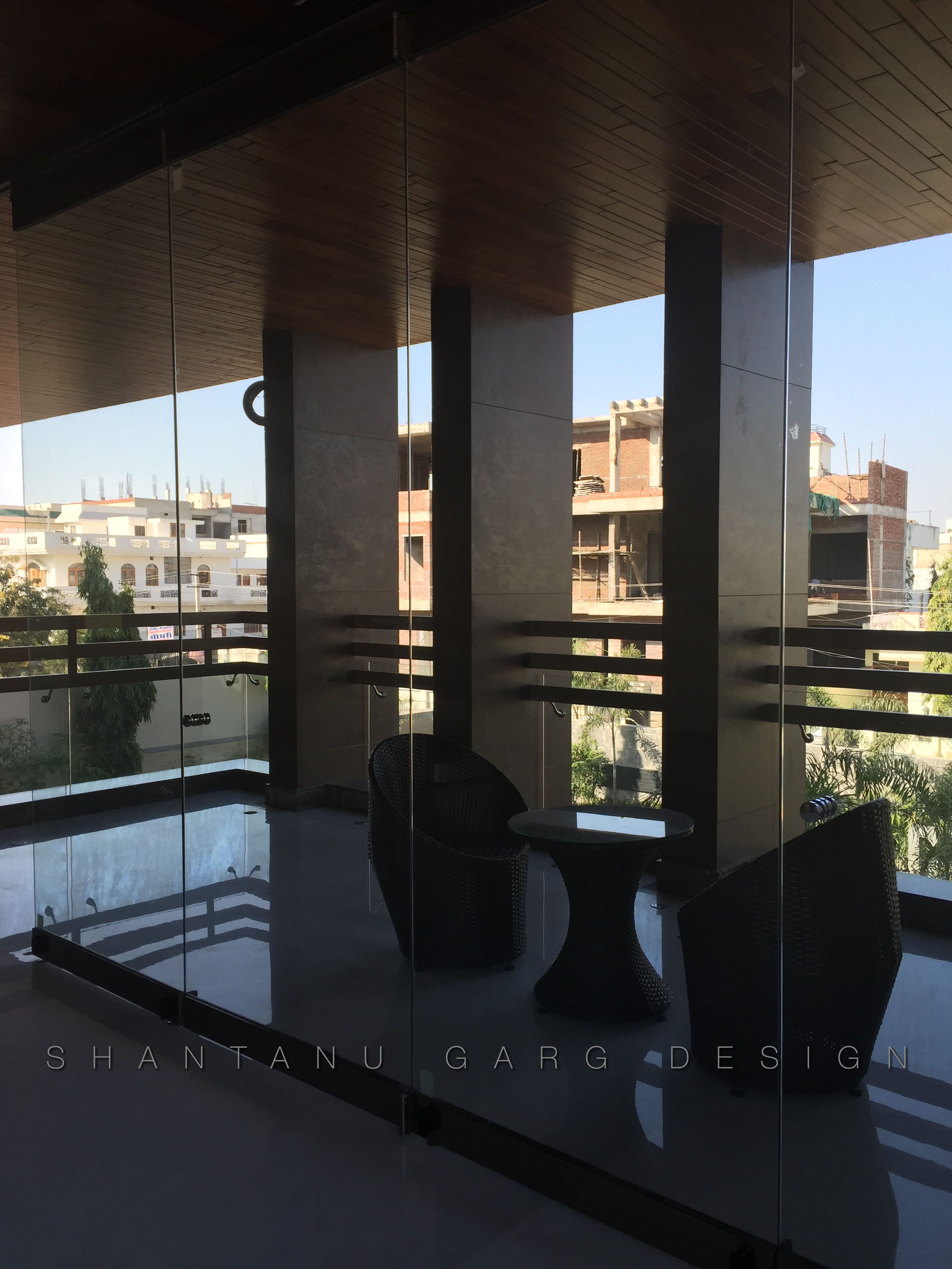 Floating Cube Residence by Shantanu Garg Design by Shantanu Garg Design ...