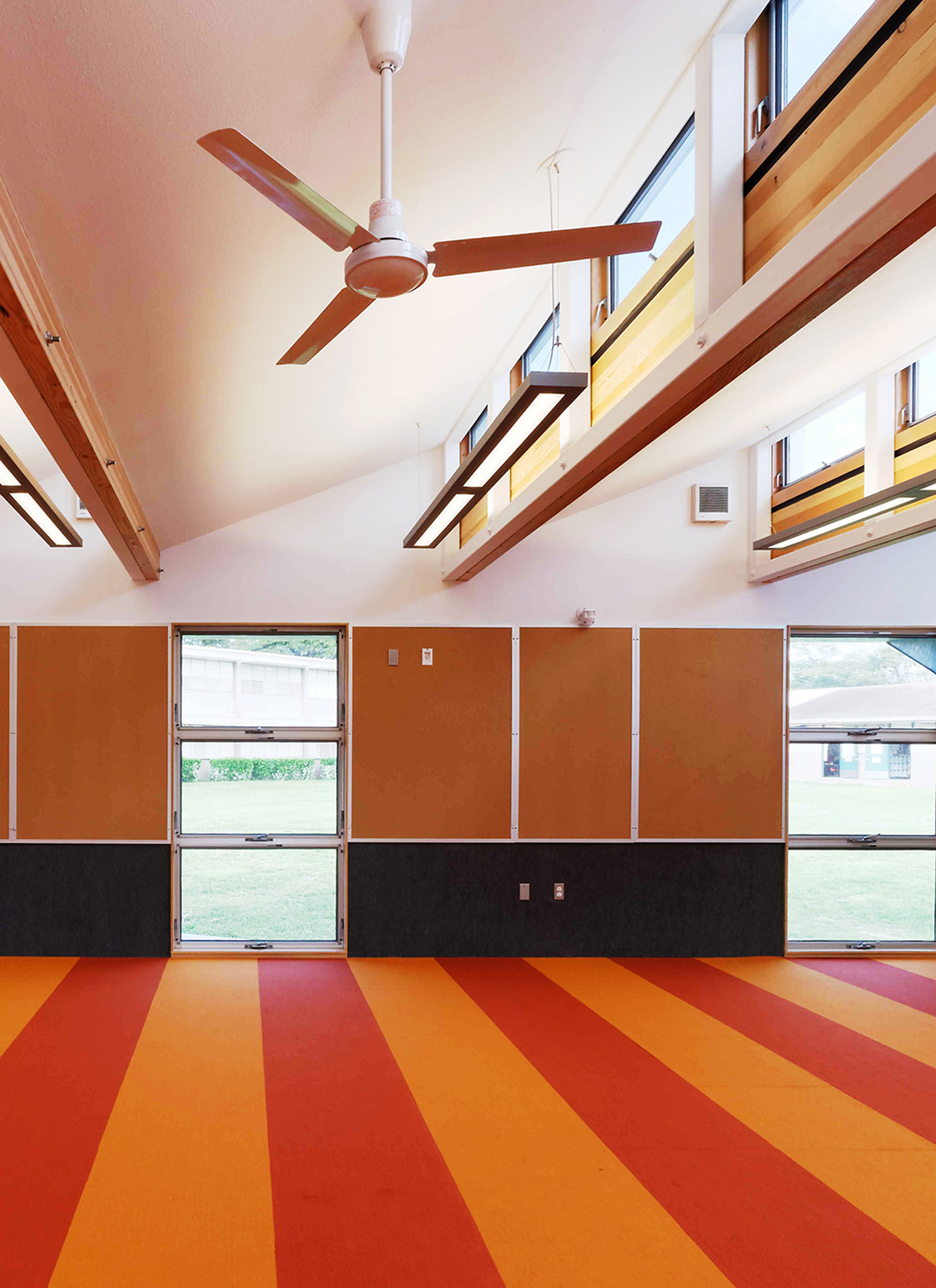 Energy Positive Relocatable Classroom by Anderson Anderson Architecture ...