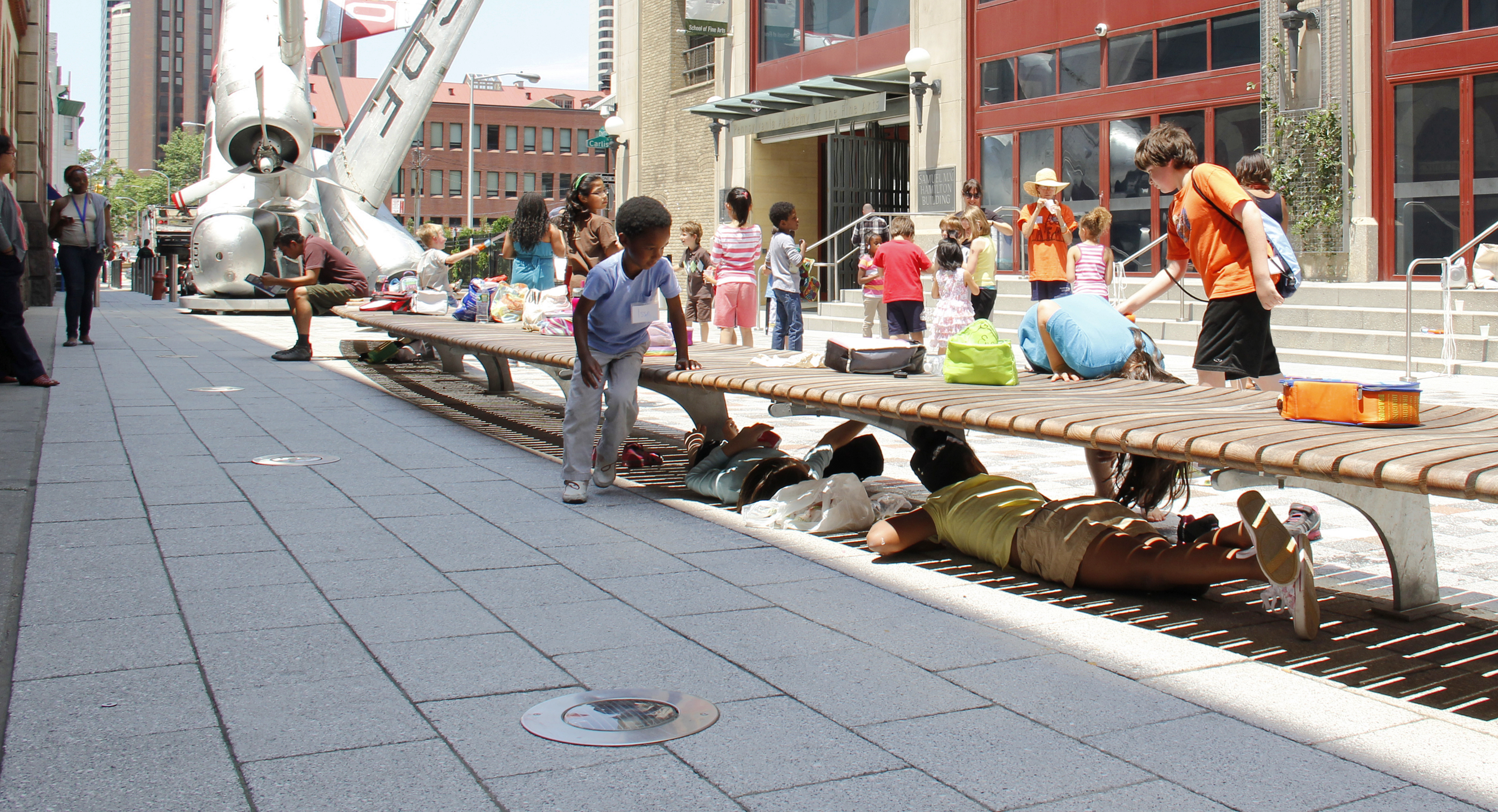 Lenfest Plaza at the Pennsylvania Academy of Fine Arts by LAND ...