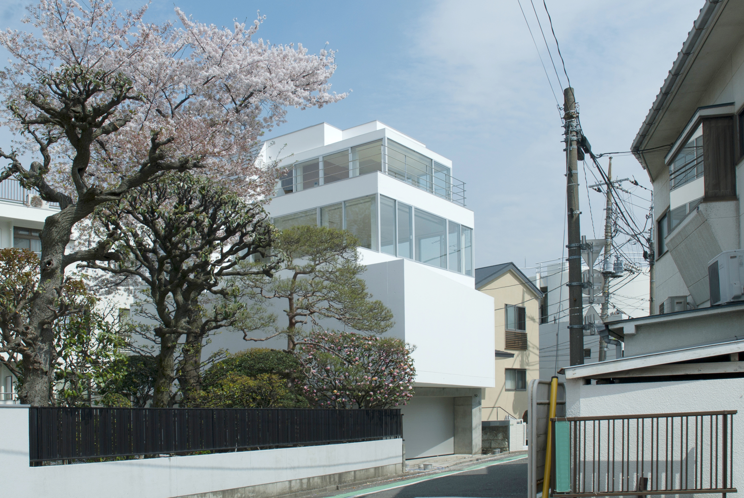 House in Sakuradai by Atsufumi Suzuki Architects - Architizer