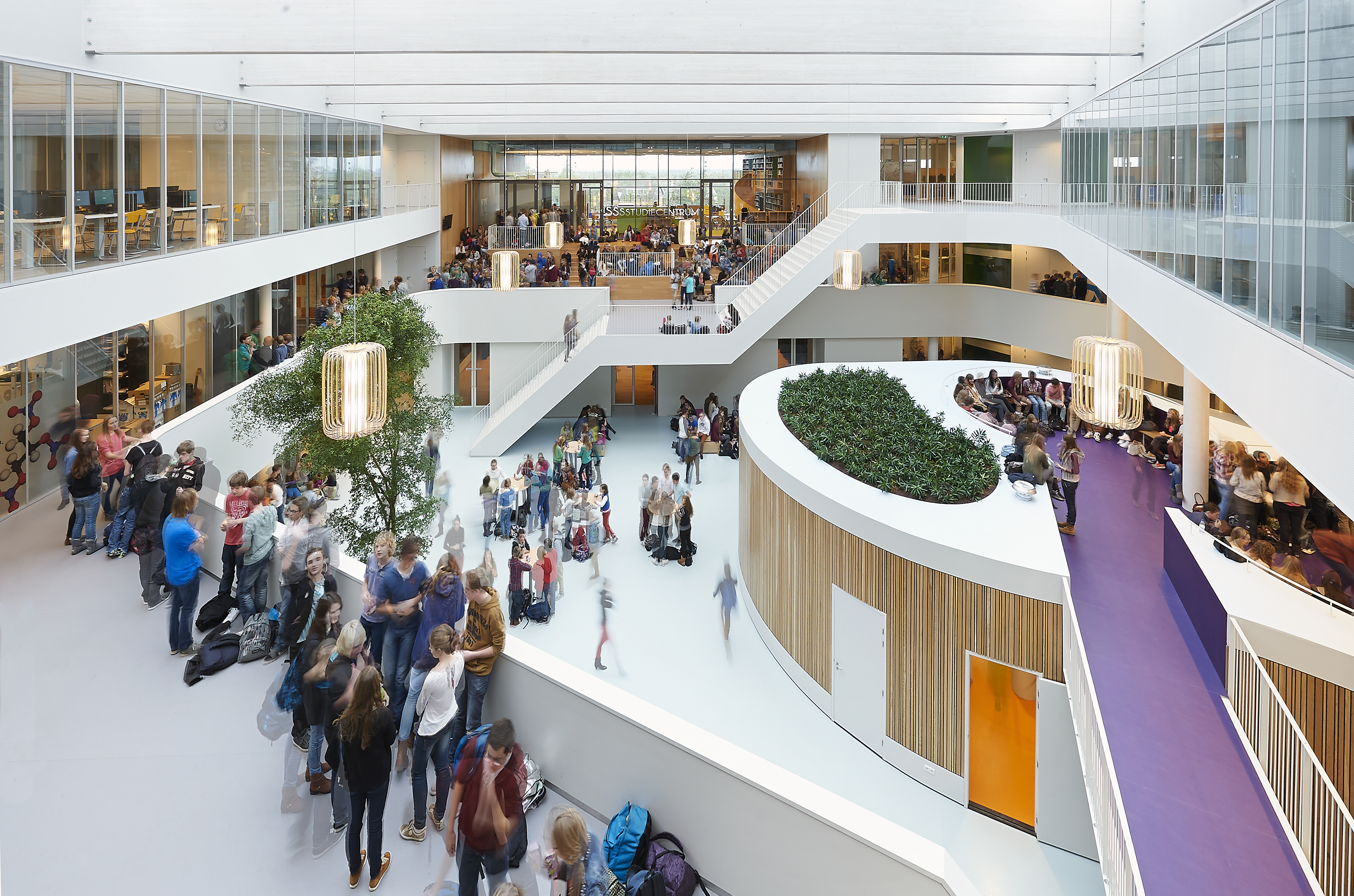 Fioretti College by Broekbakema - Architizer