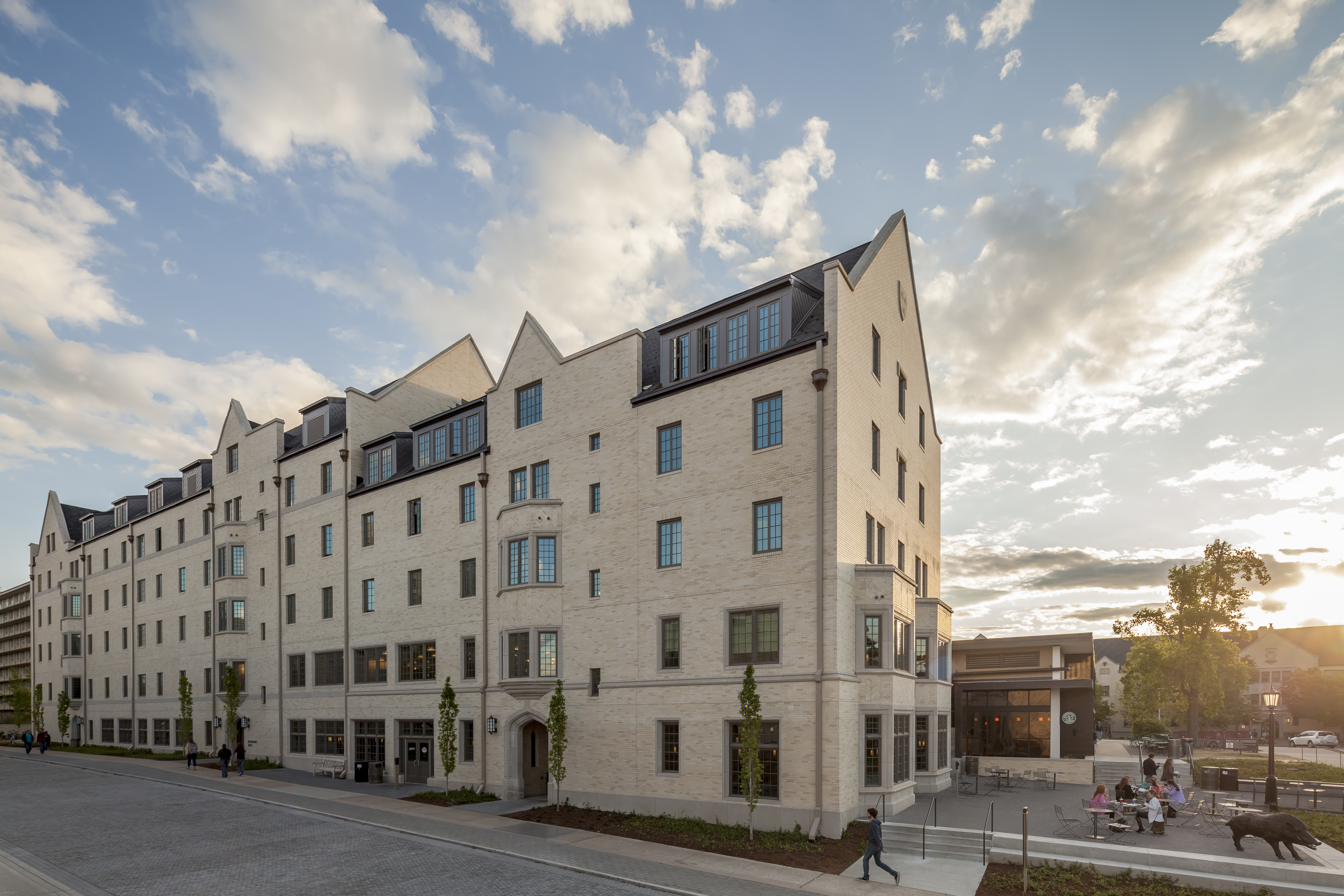 Founders Hall @ University of Arkansas by WER Architects/Planners ...