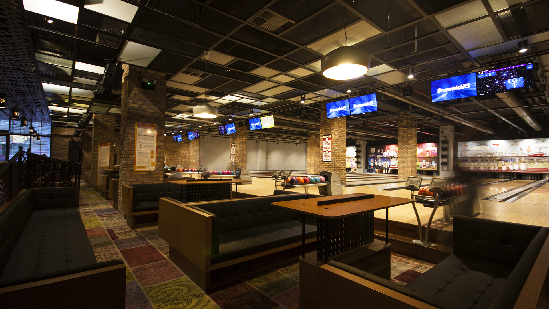 Rollhouse Bowling & Downtown Food Club Restaurant by Craft312 studio ...
