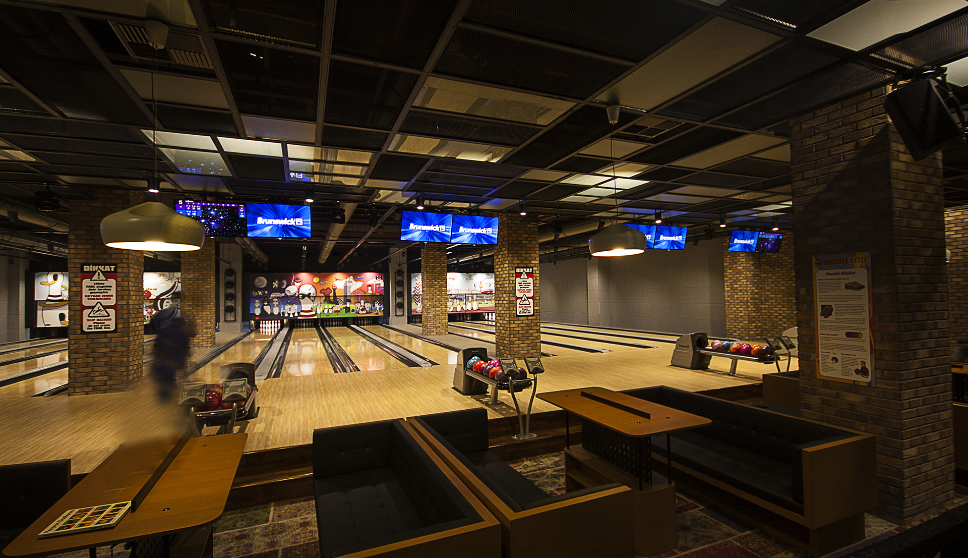Rollhouse Bowling & Downtown Food Club Restaurant by Craft312 studio ...