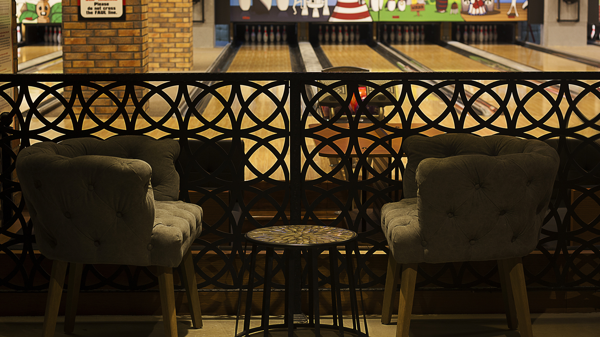 Rollhouse Bowling & Downtown Food Club Restaurant by Craft312 studio ...