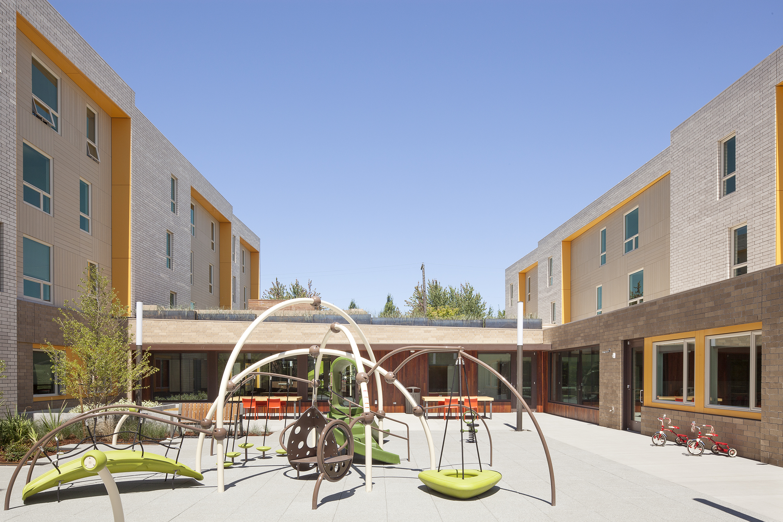 Beech Street Apartments / LifeWorks NW by Holst Architecture - Architizer