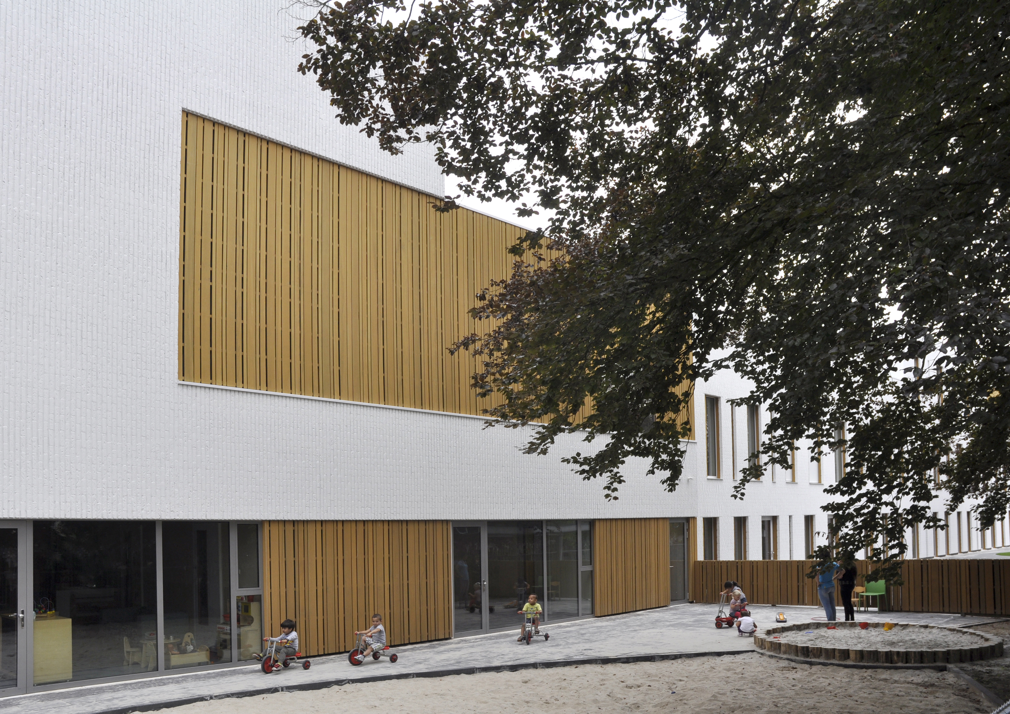 School 't Hofke by UArchitects - Architizer