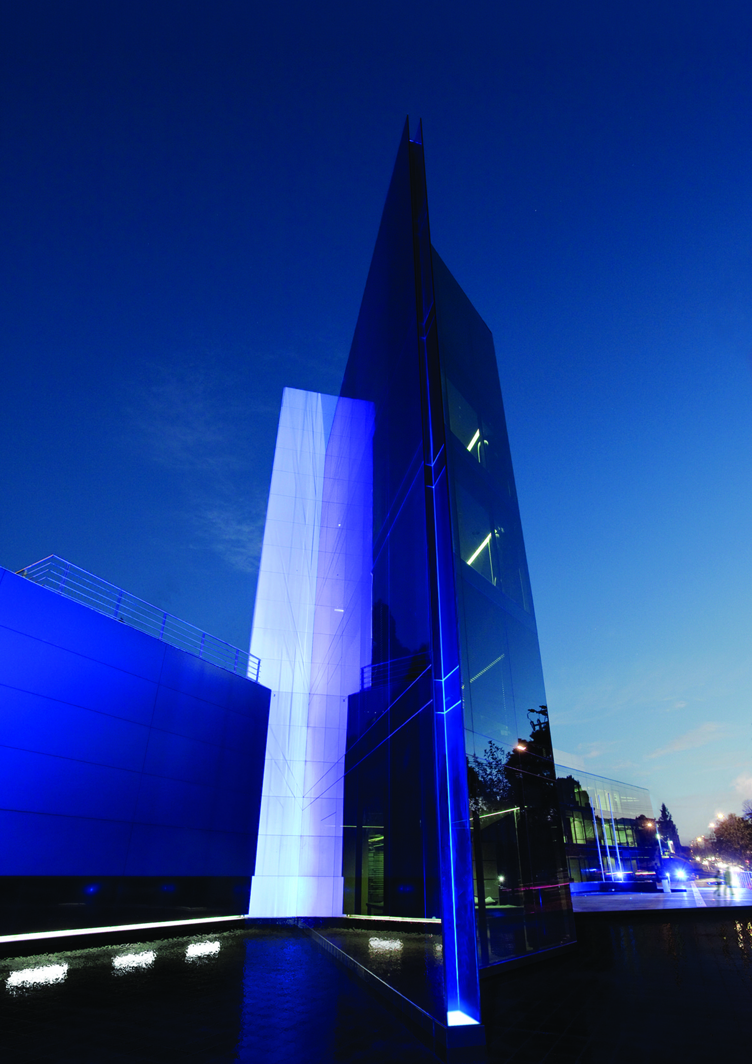 QBE Colonial Insurance Company by Diego Guayasamin - Architizer