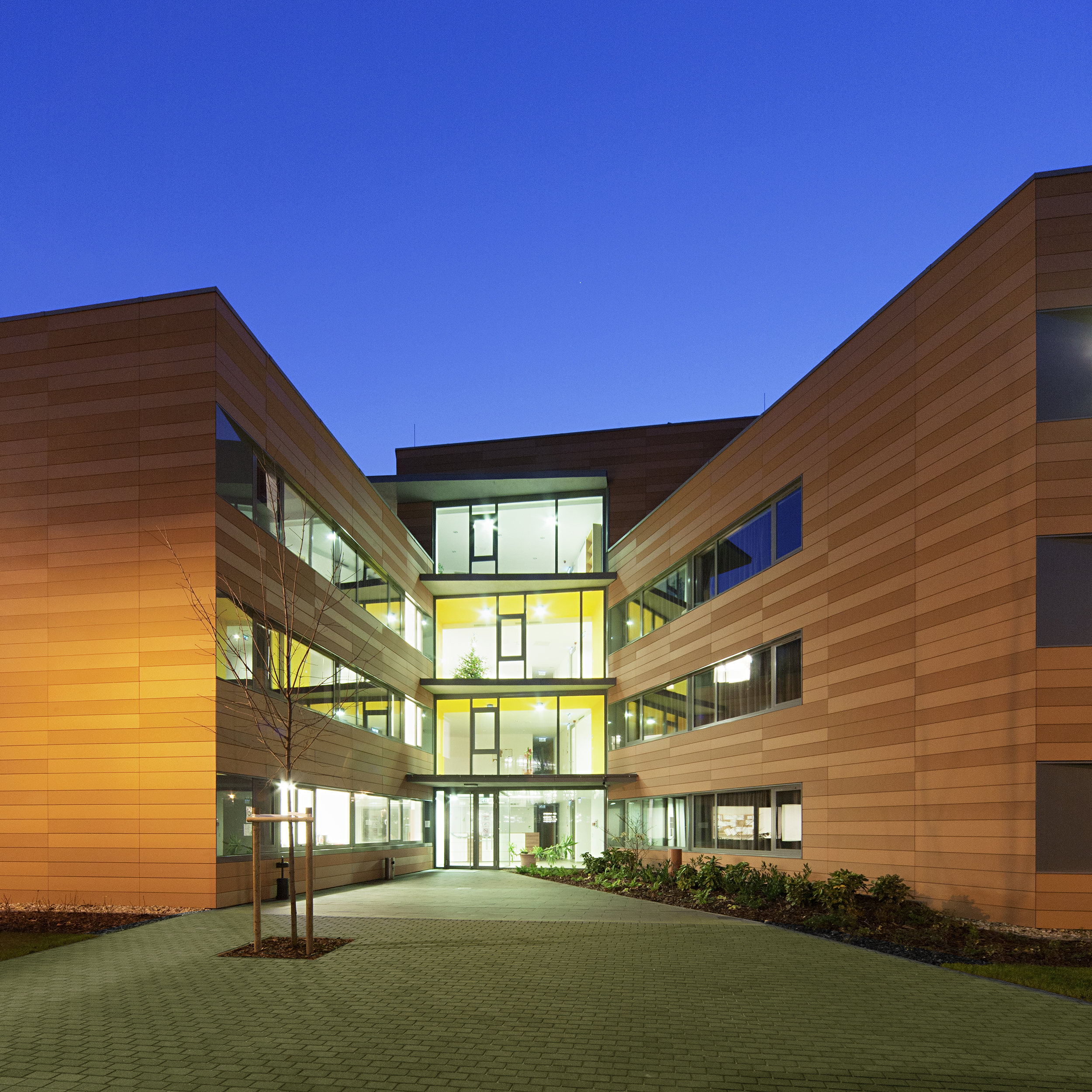 Graphisoft Park, IBS Residence Hall by Vikar and Lukacs Architects ...