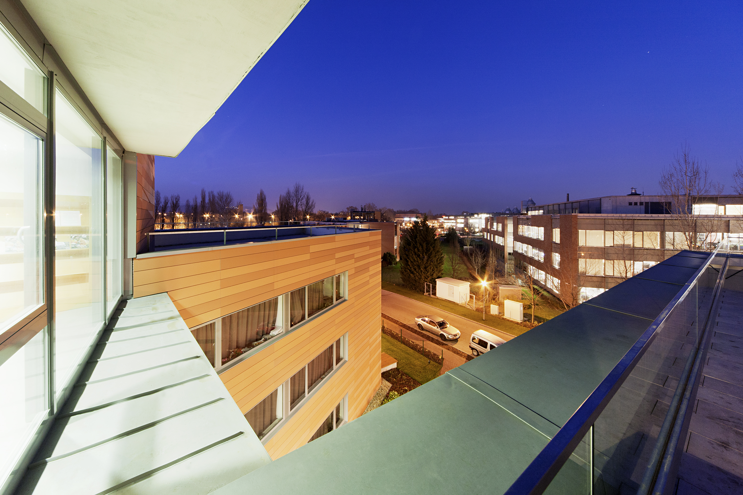 Graphisoft Park, IBS Residence Hall by Vikar and Lukacs Architects ...