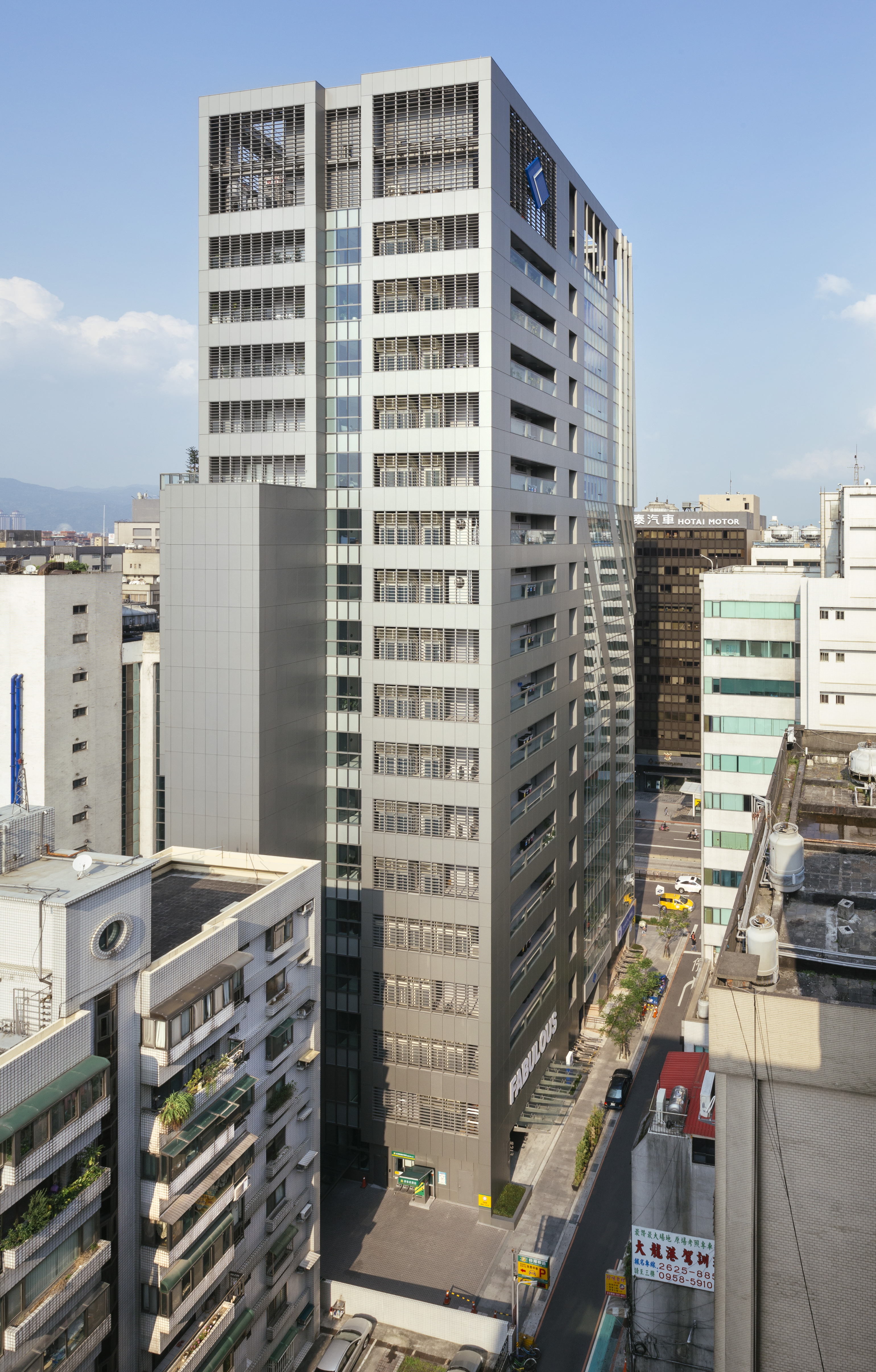 Fabulous Headquarters by Q-LAB - Architizer