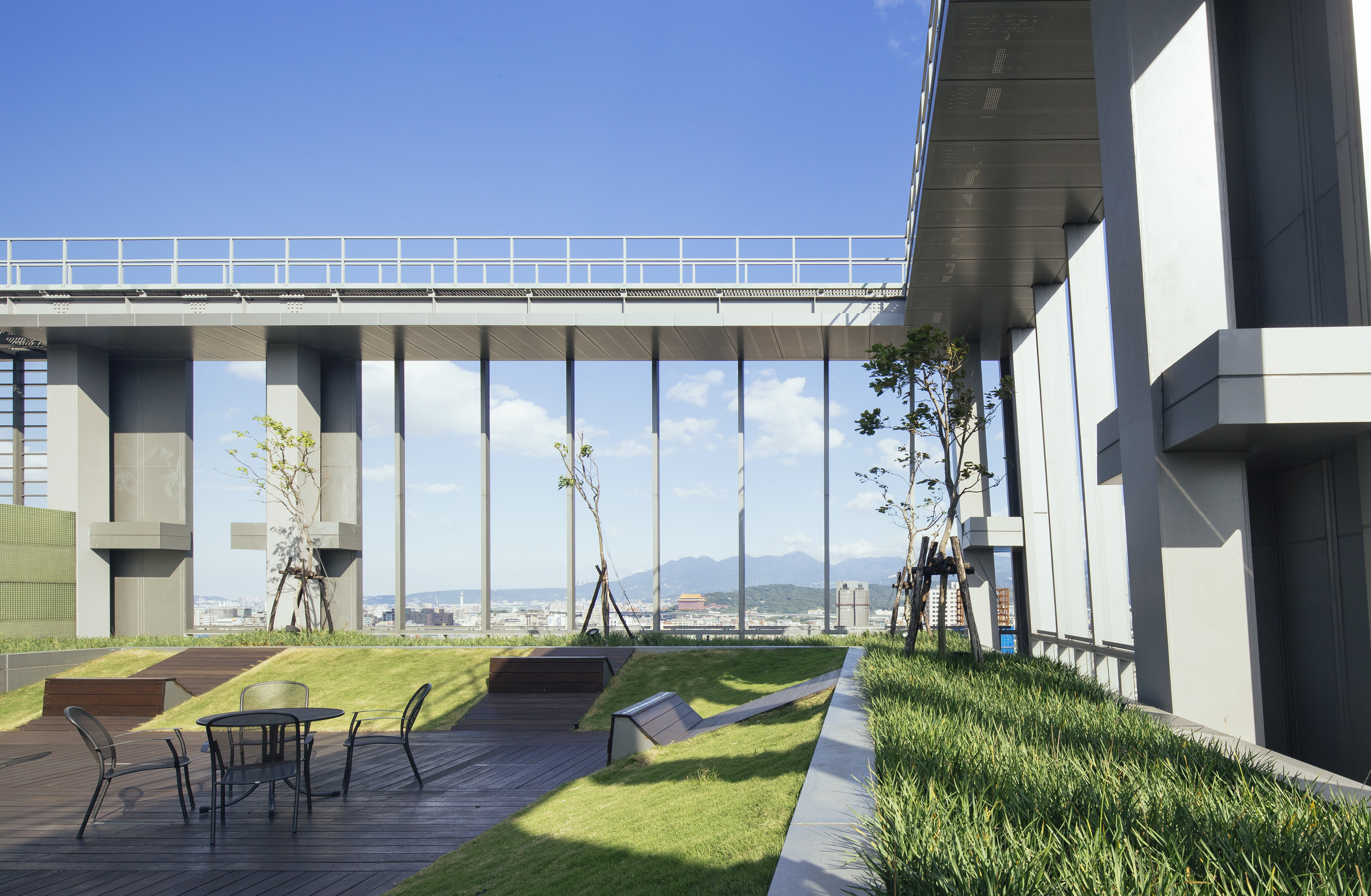 Fabulous Headquarters by Q-LAB - Architizer