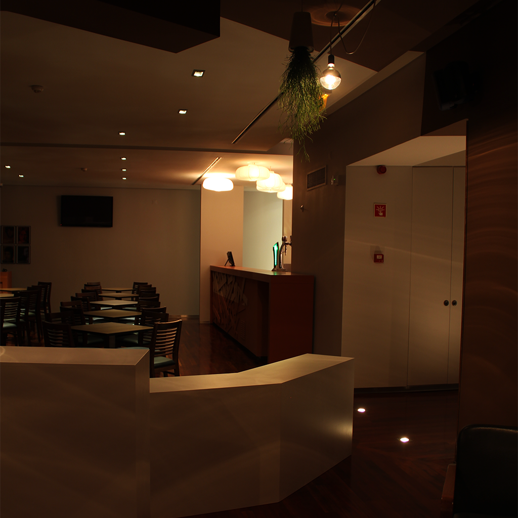 Red Box Bar by Galeria Gabinete - Architizer