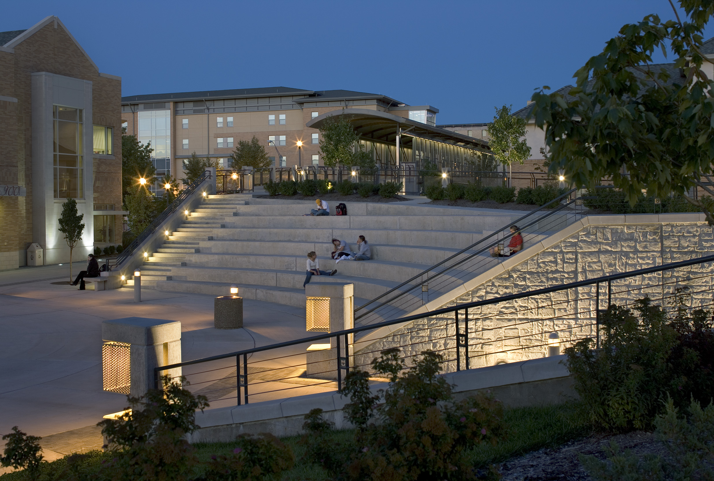 College Avenue Bridge & Amphitheater by International Architects ...