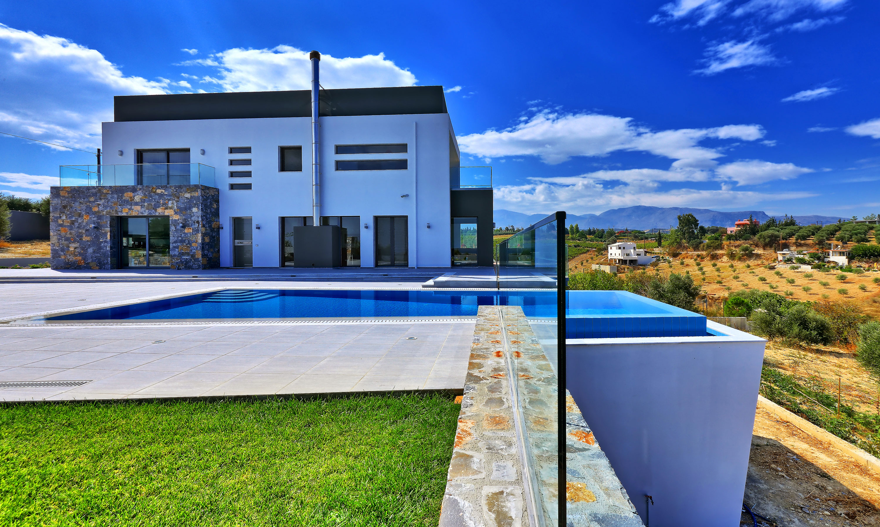 House in Kalessa Heraklion, Crete by Lefteris Tsikandilakis ...